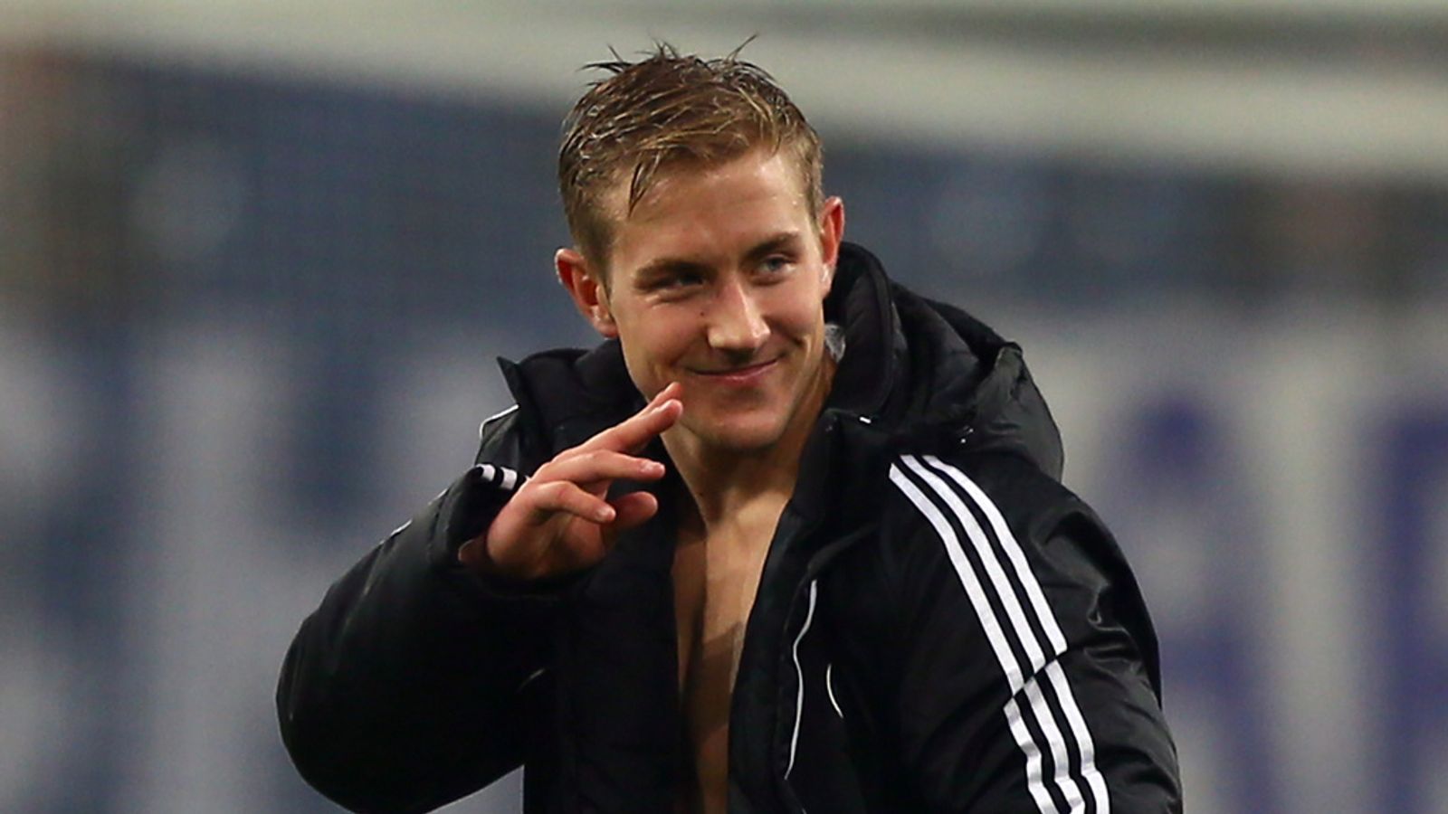 Transfer news: Bayern Munich yet to make offer for Schalke's Lewis ...