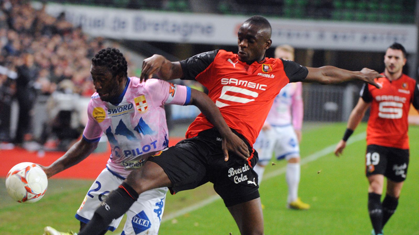 Narrow win for Evian | Football News | Sky Sports