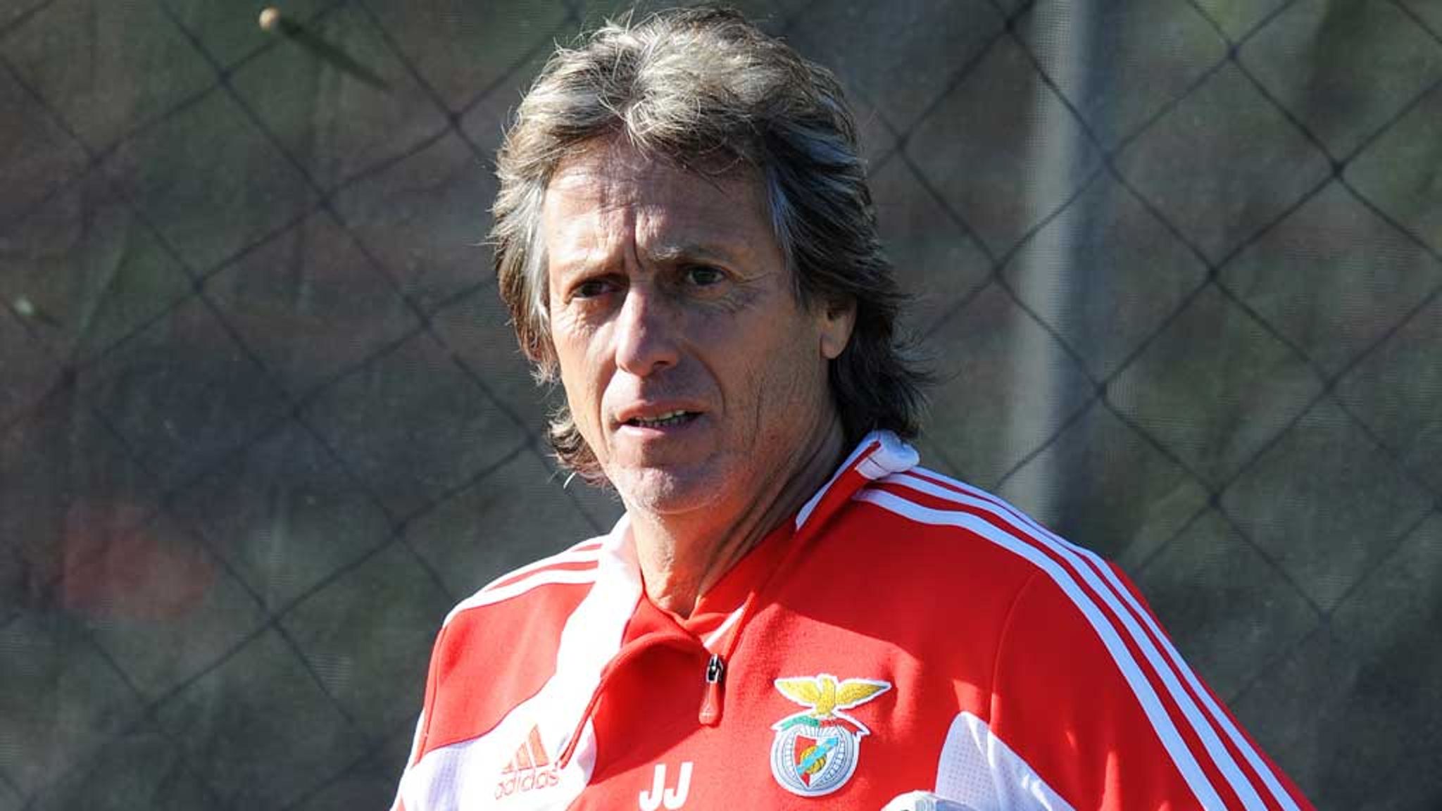 Coach Jorge Jesus wants the Benfica fans to roar his team to victory ...