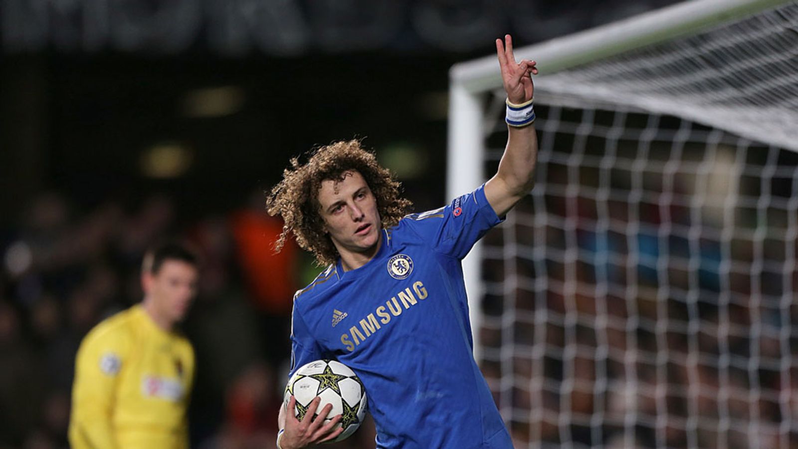 Chelsea defender David Luiz is hopeful of knocking Manchester United ...