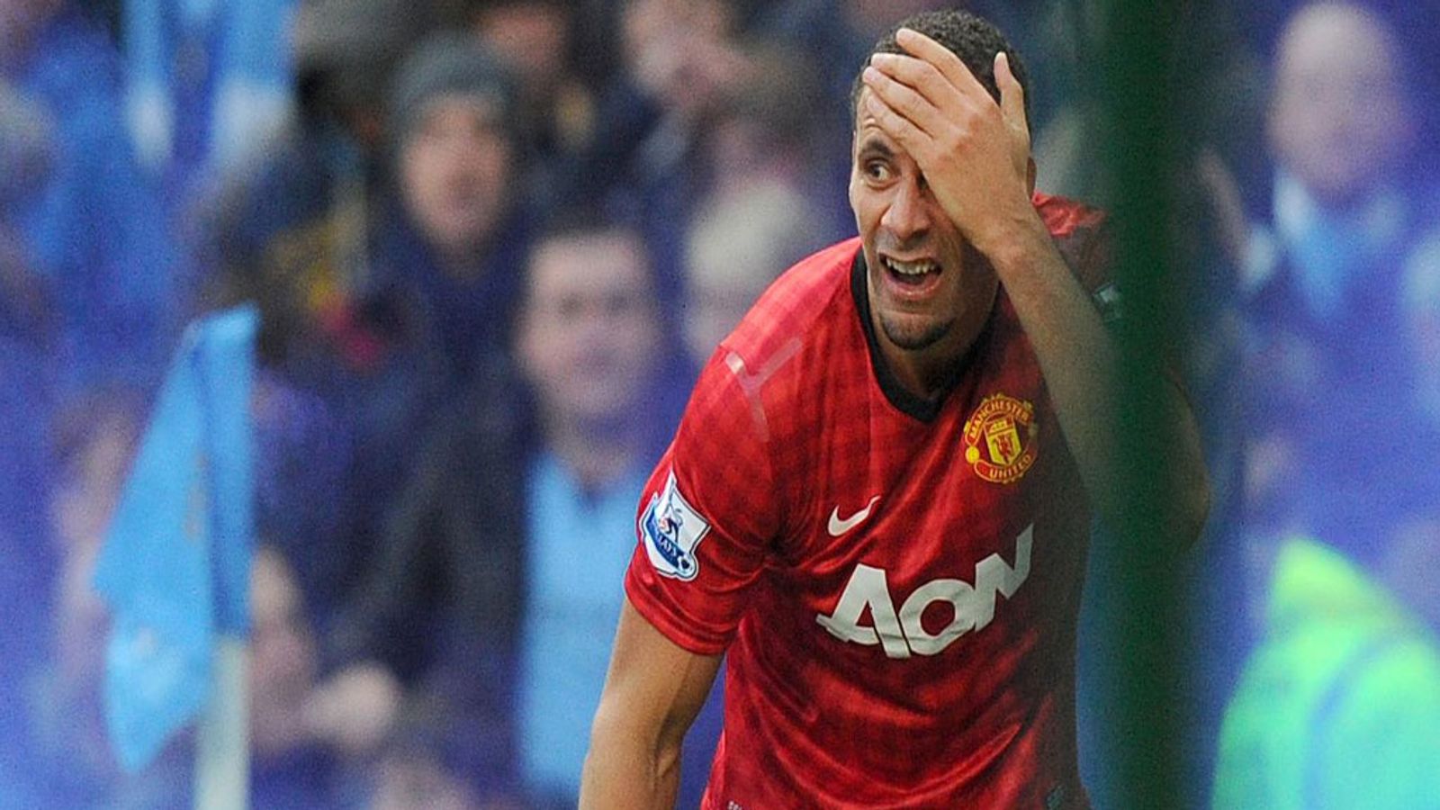Manchester United's Rio Ferdinand suffers injury from coin thrown by ...