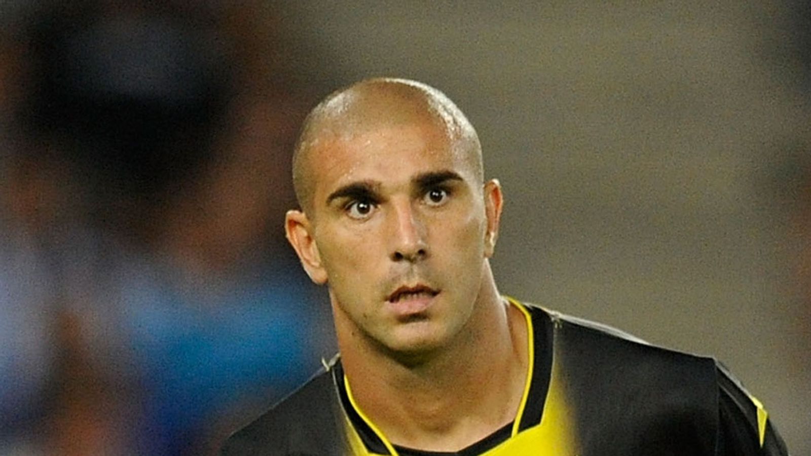 Granada confirm signing of Carlos Aranda from Primera Division rivals ...