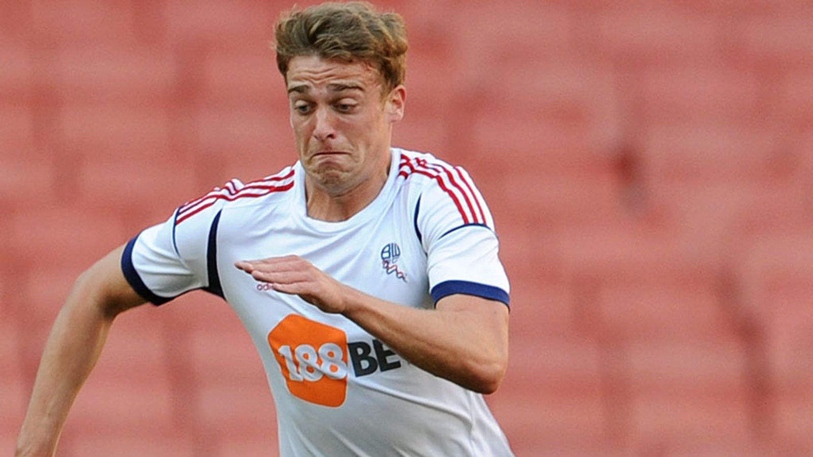 Transfer News: Bolton striker Tom Eaves signs contract extension to ...