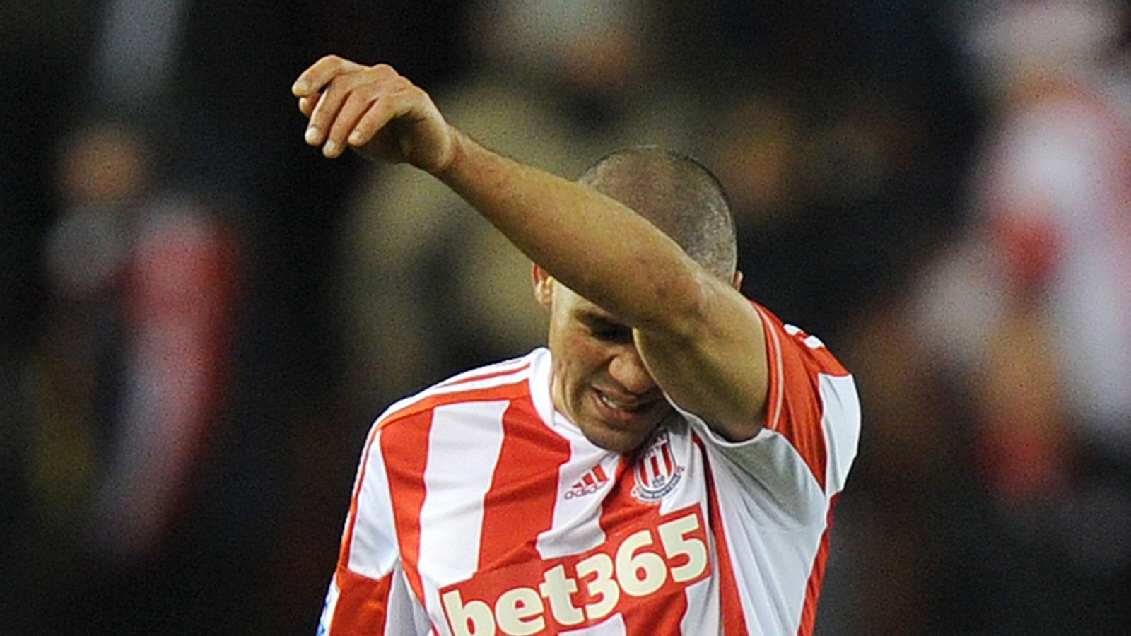 Stoke City manager Tony Pulis has lauded Jon Walters as an inspiration ...