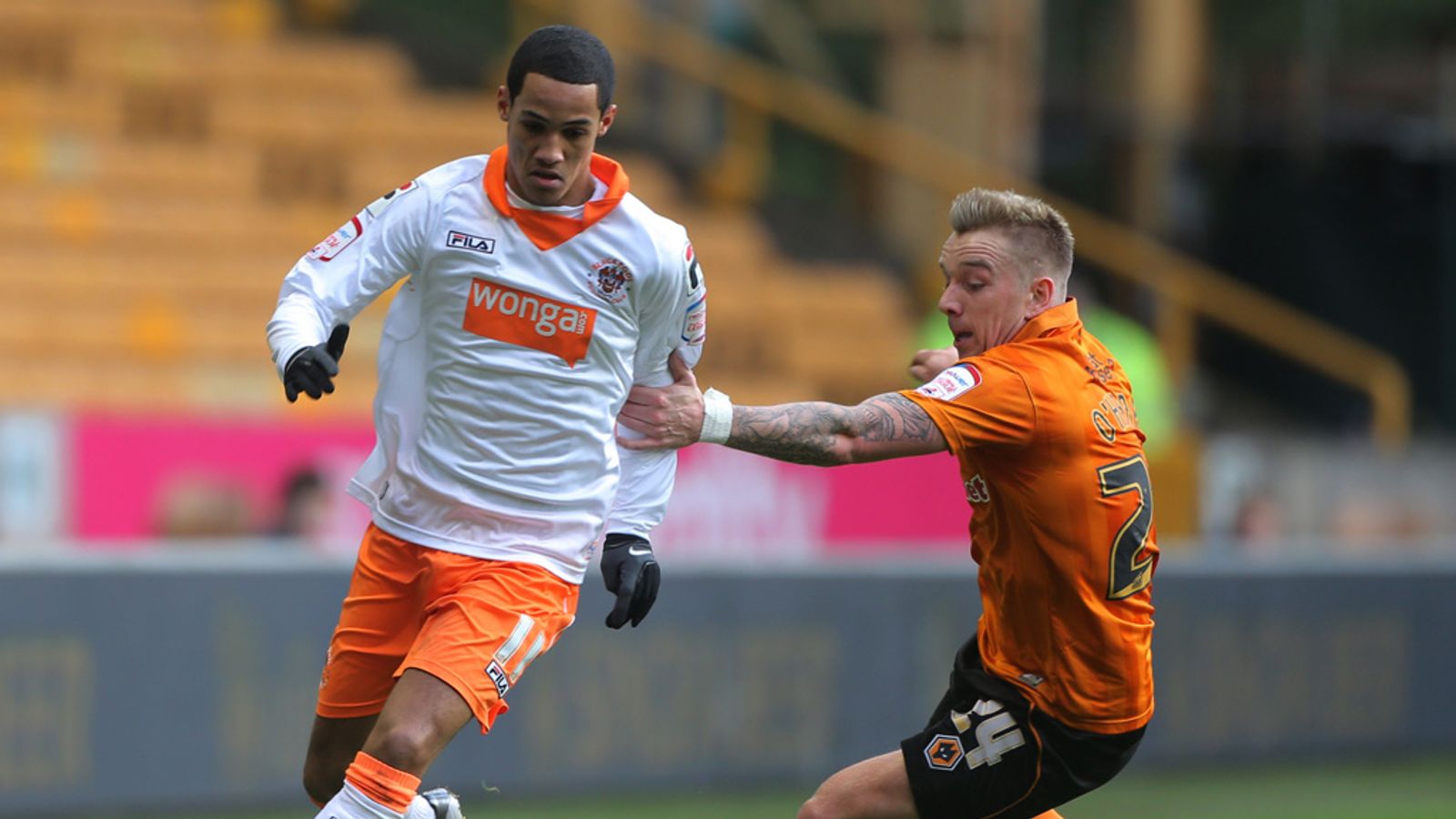 Transfer News: Reading make bid for Blackpool winger Tom Ince ...