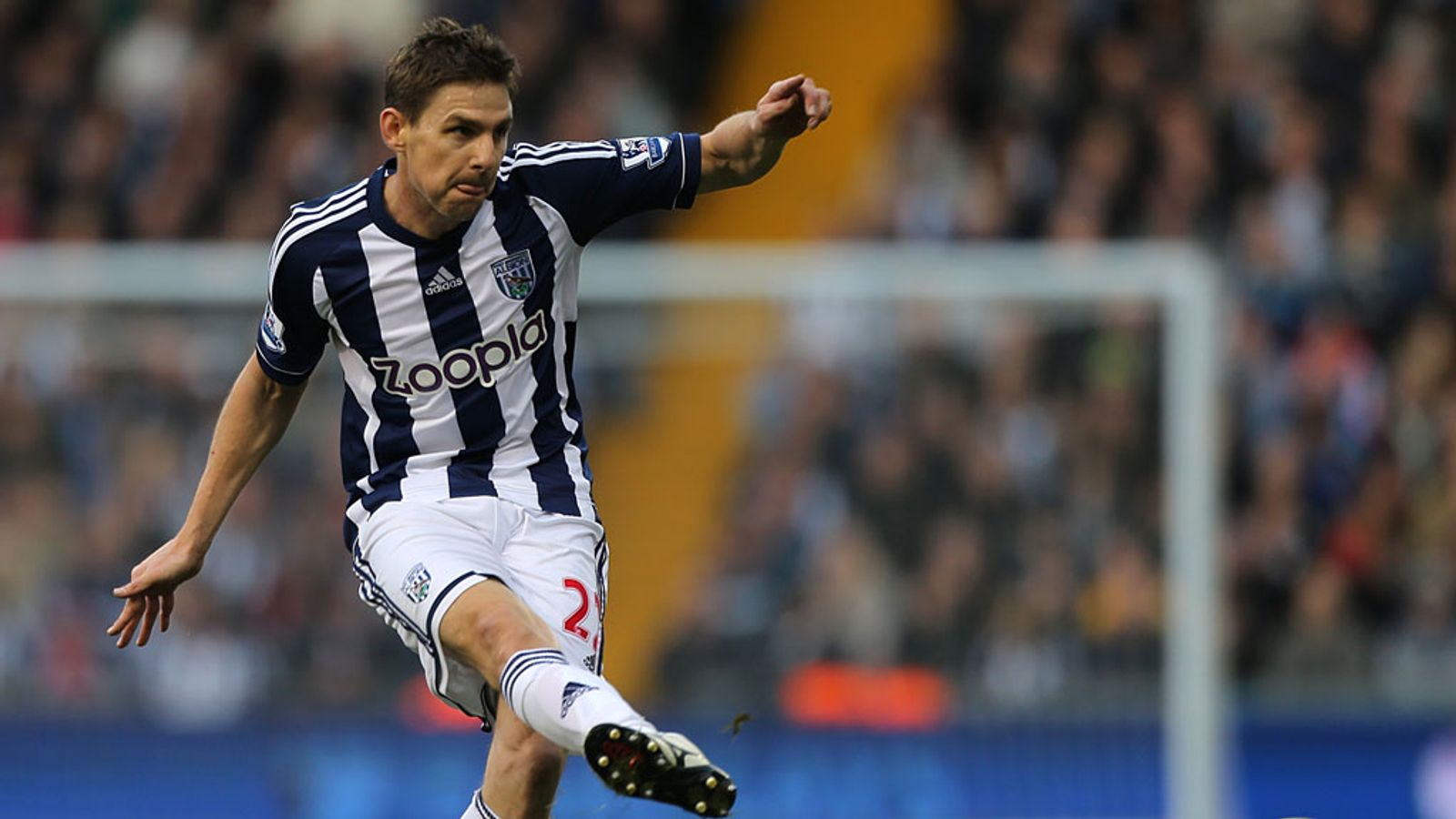 West Brom midfielder Zoltan Gera undergoes successful knee surgery ...