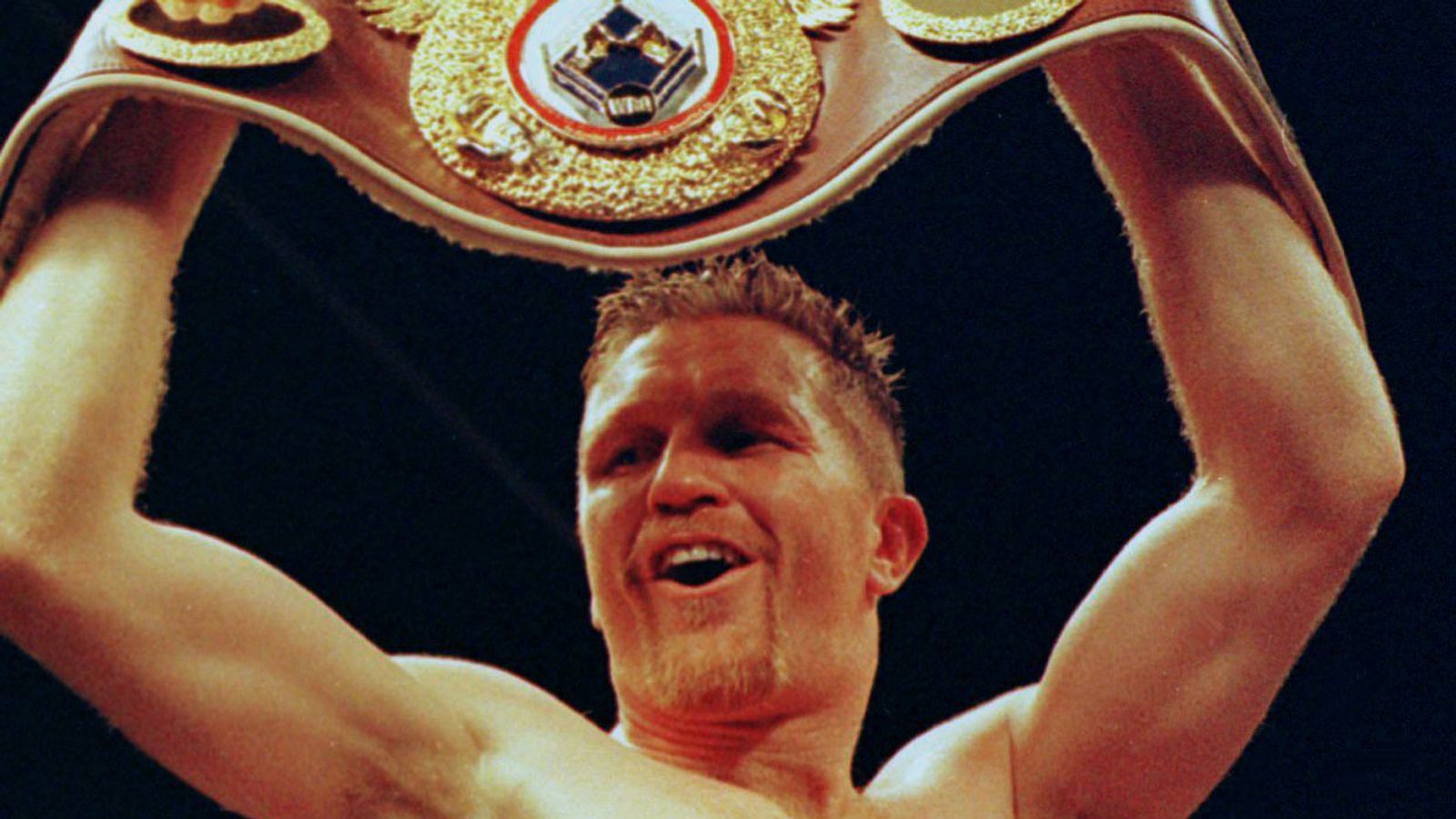 Steve Collins to come out of retirement to face Roy Jones Jr | Boxing ...