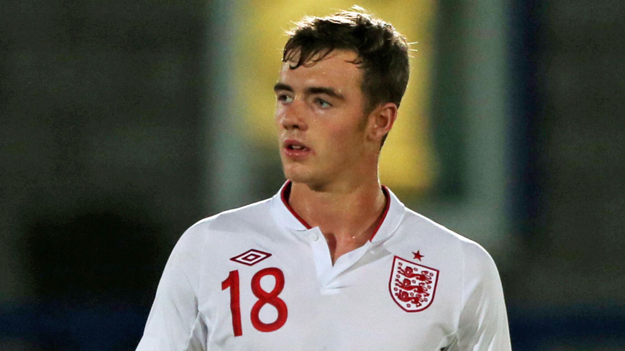 Premier League: Calum Chambers signs four-year deal with Southampton ...