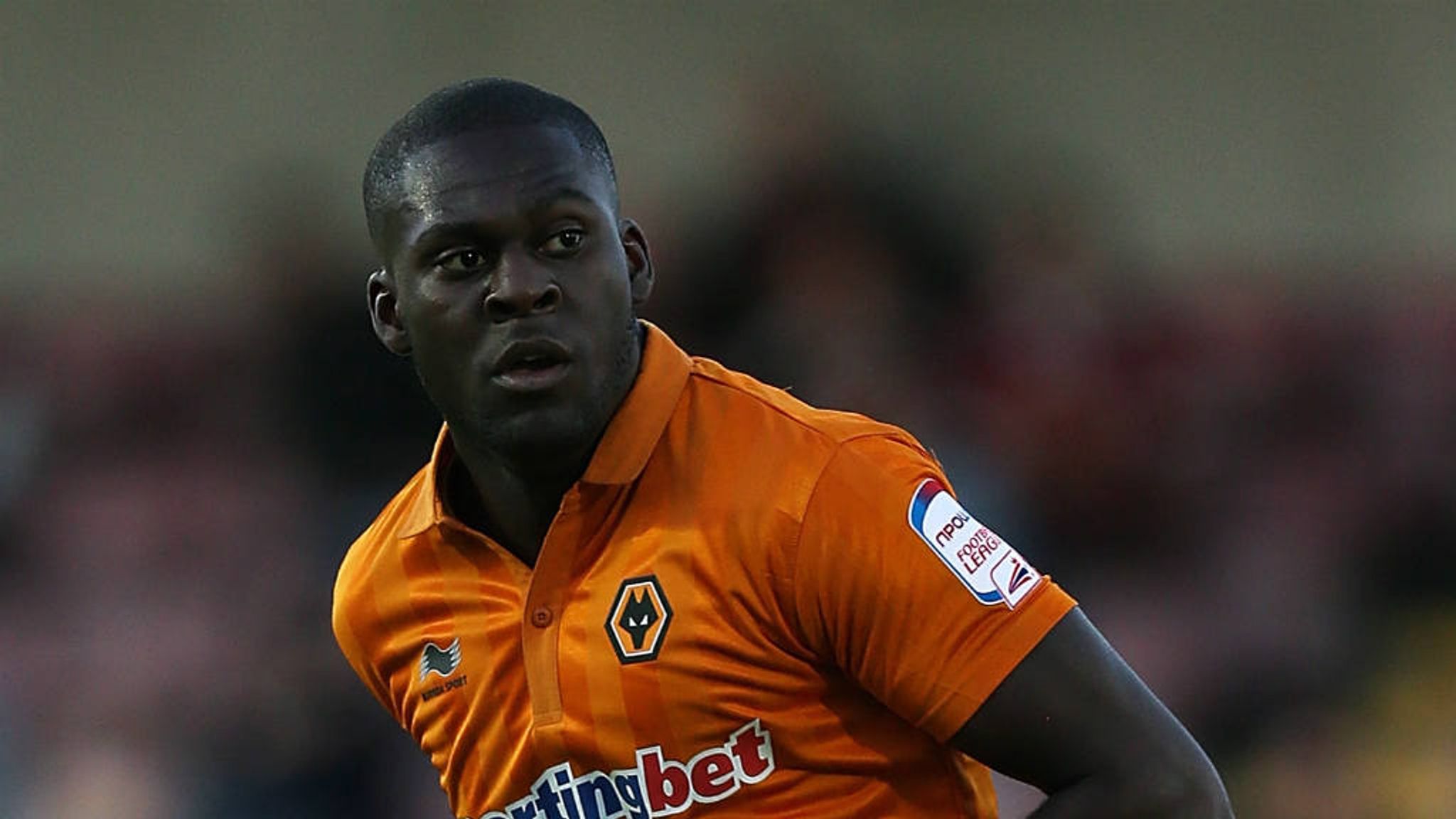 Wolves striker Frank Nouble has joined Championship rivals Ipswich ...