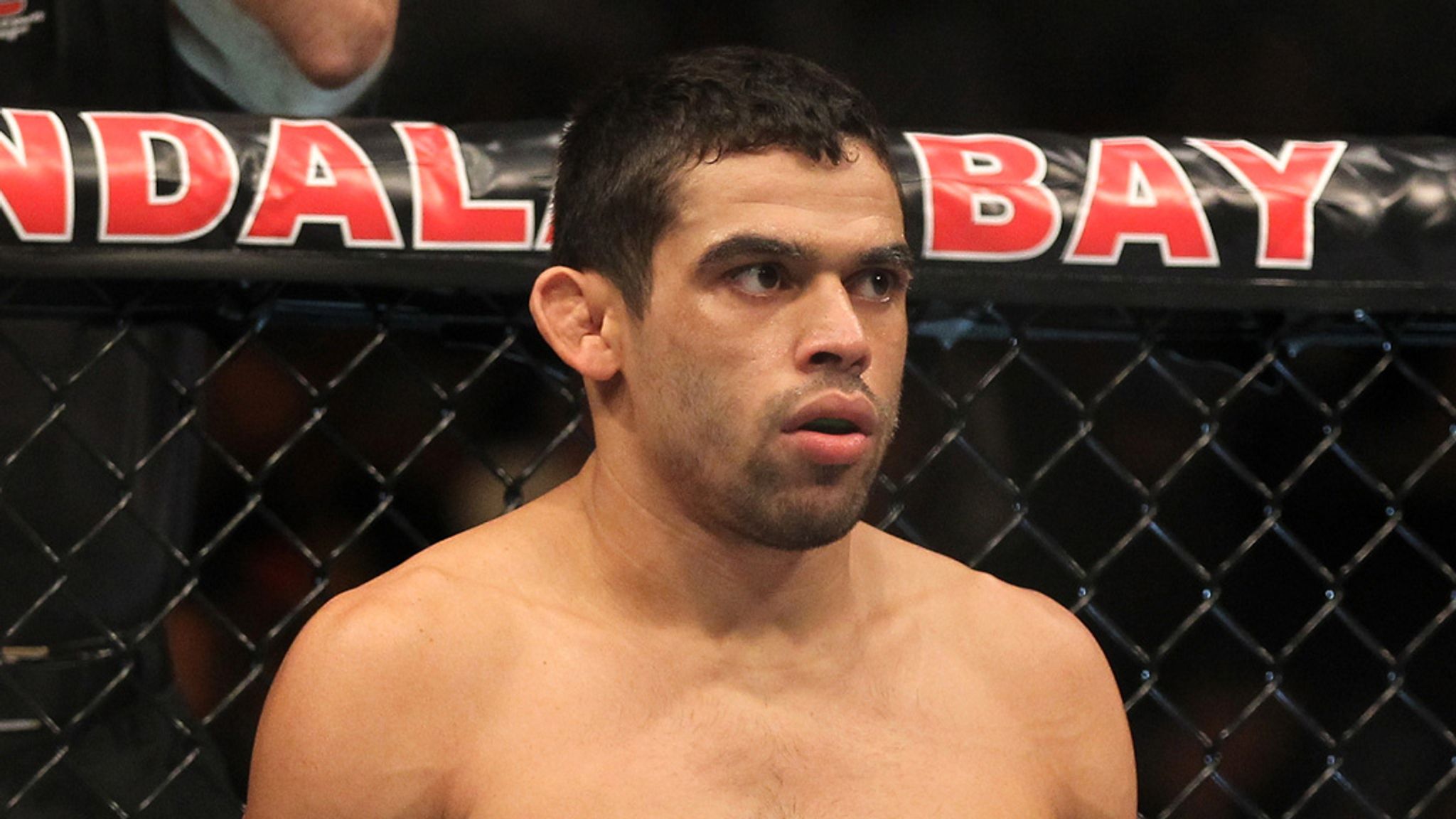 Barao retains gold in London | Sky Sports