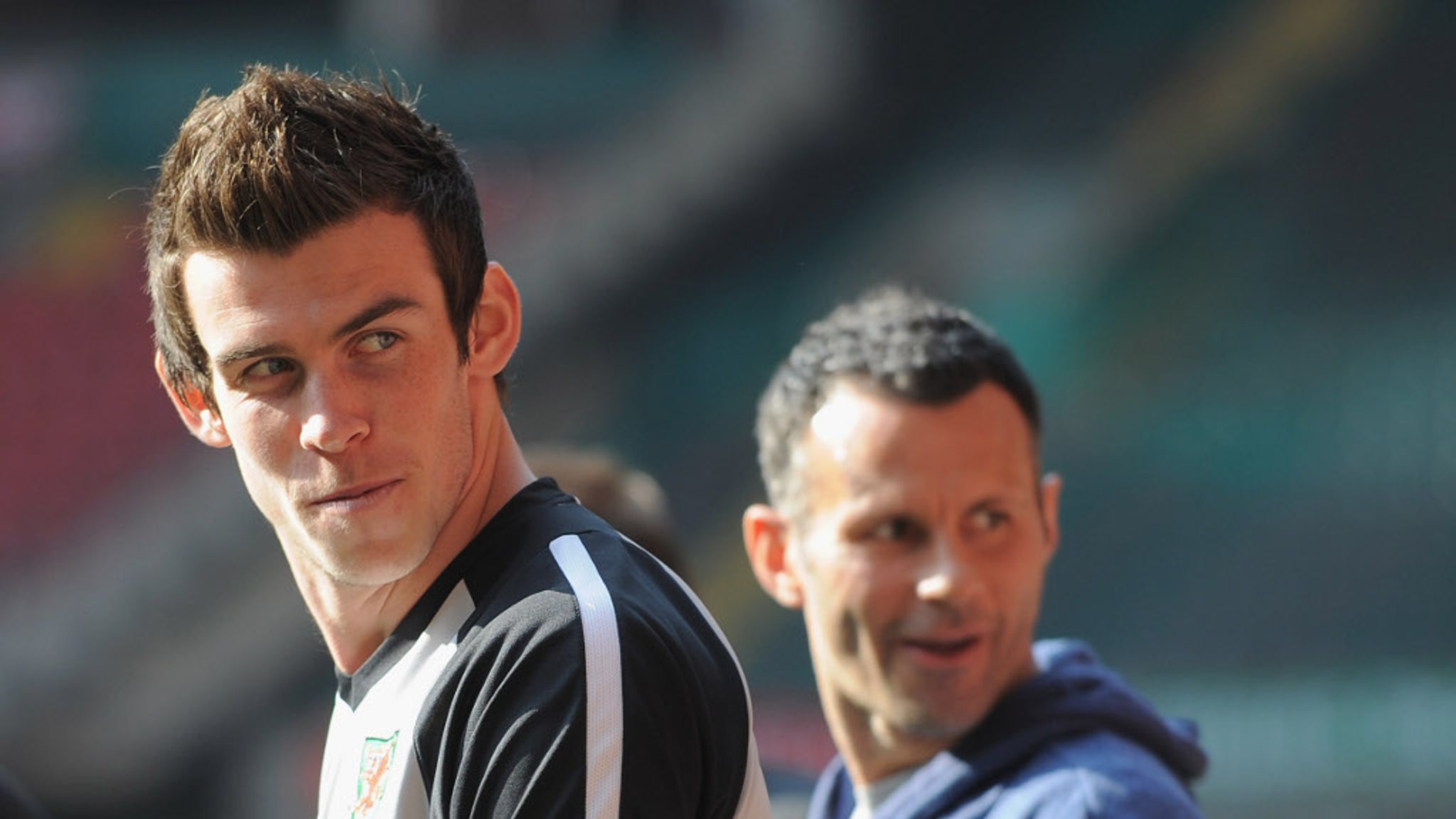 Ryan Giggs says fellow Welshman Gareth Bale has a bright future ahead ...