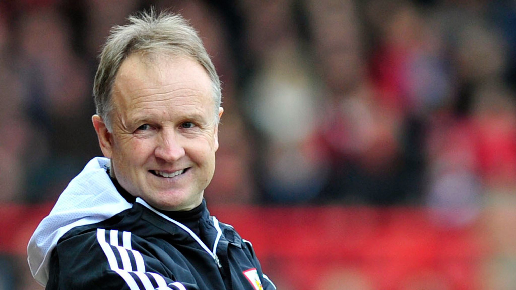 Bristol City confirm talks with free agent Brian Howard are ongoing ...