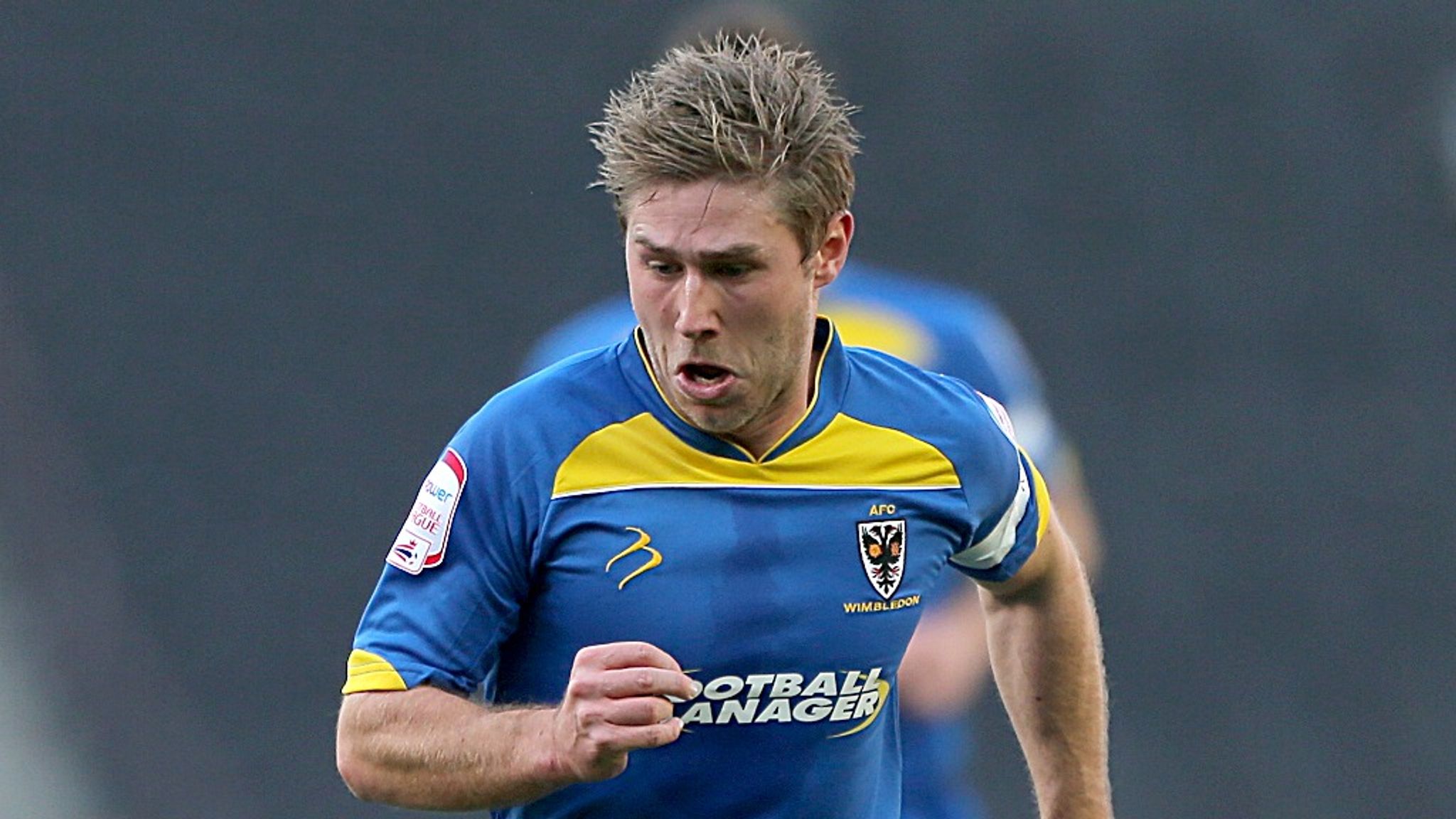 Long snatches dramatic victory | Football News | Sky Sports