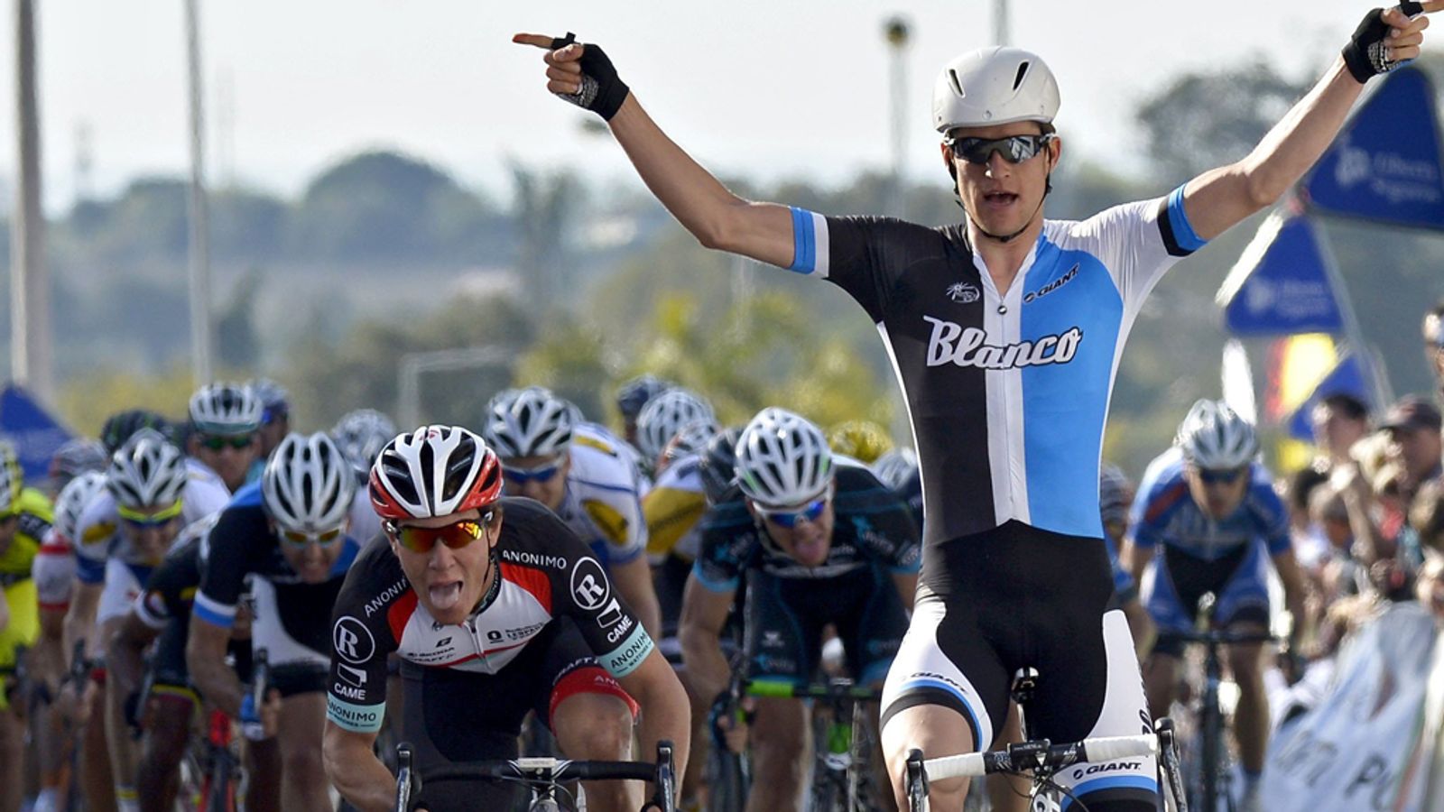 Theo Bos wins stage two of Volta ao Algarve to take overall lead ...