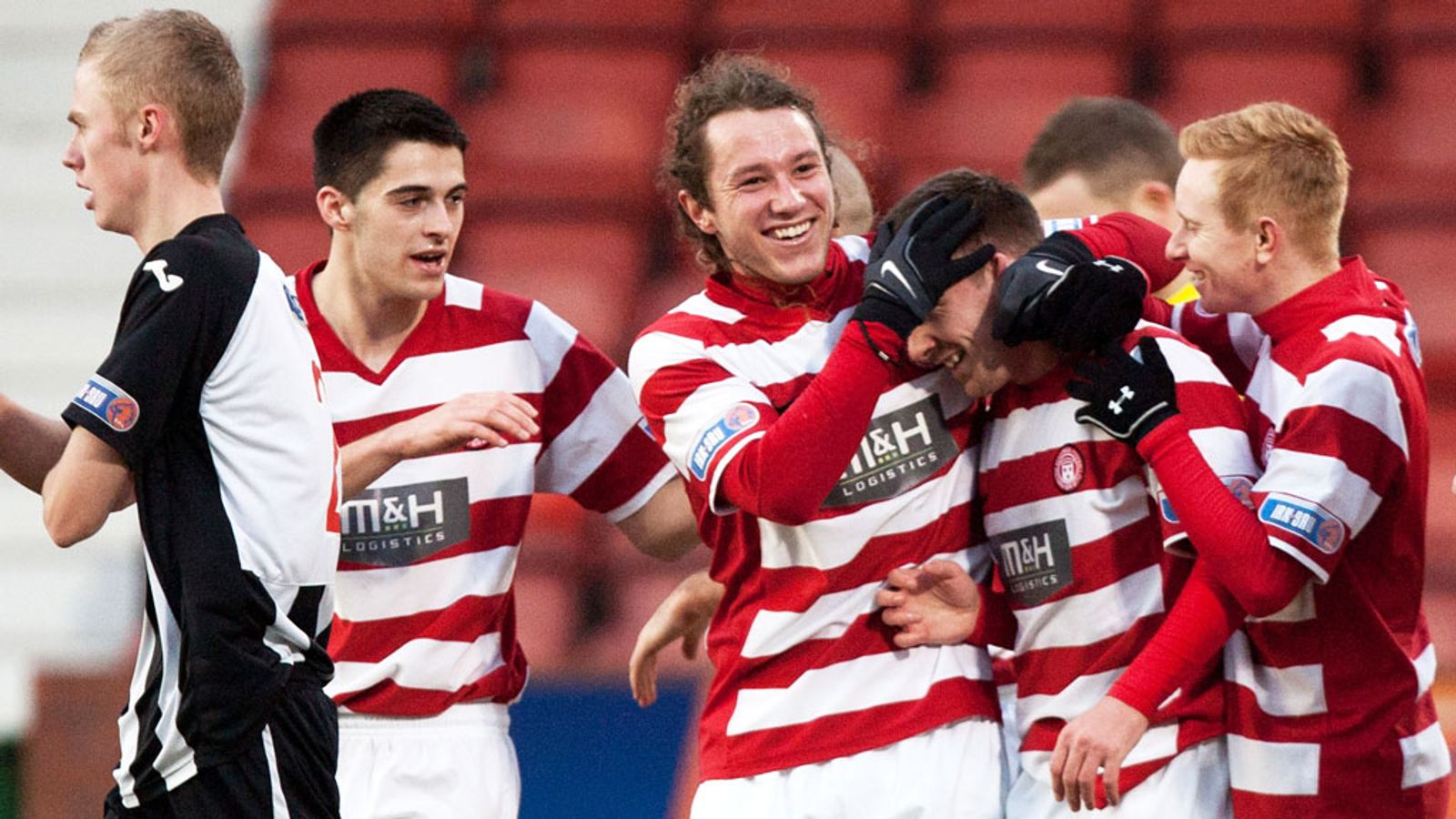 Hamilton snatch 2-1 victory over Scottish First Division leaders Morton ...