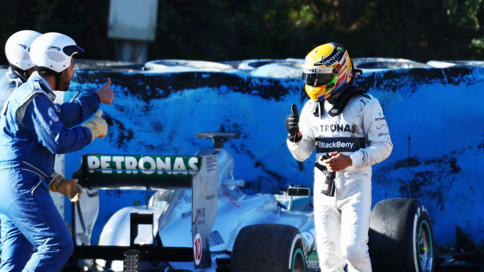 Hamilton crash | F1 News | Sky Sports