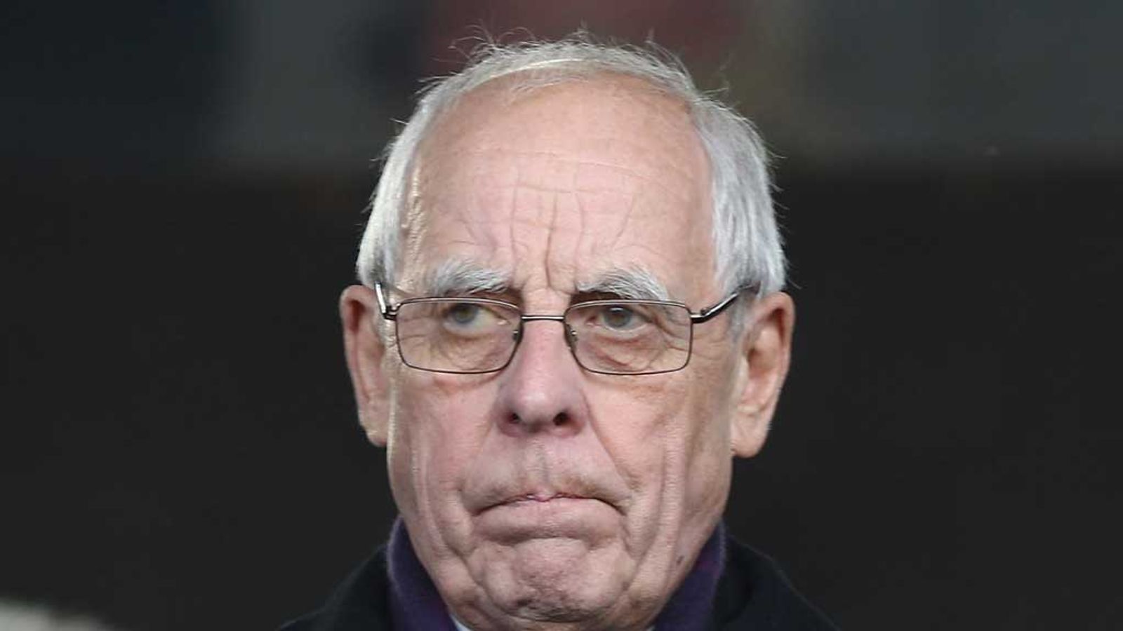 Stoke chairman Peter Coates stands behind Tony Pulis after poor run of ...