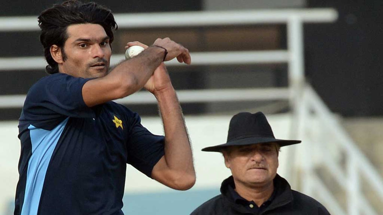 Pakistan set to hand giant fast bowler Mohammad Irfan his Test debut at ...