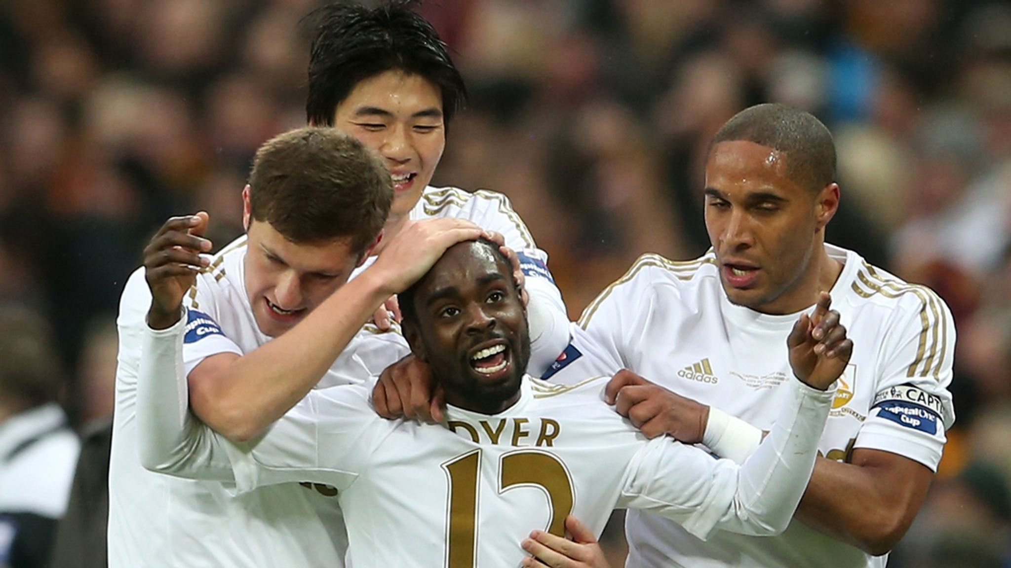 Premier League: Swansea's Nathan Dyer signs new four-year contract ...