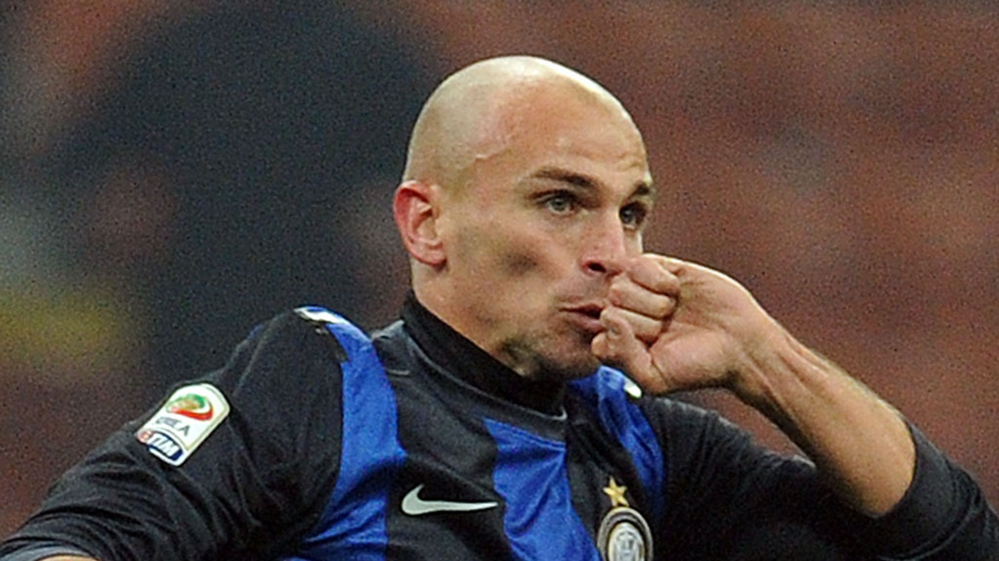 Esteban Cambiasso Has Promised To Help Deliver Champions League Football To Inter Milan