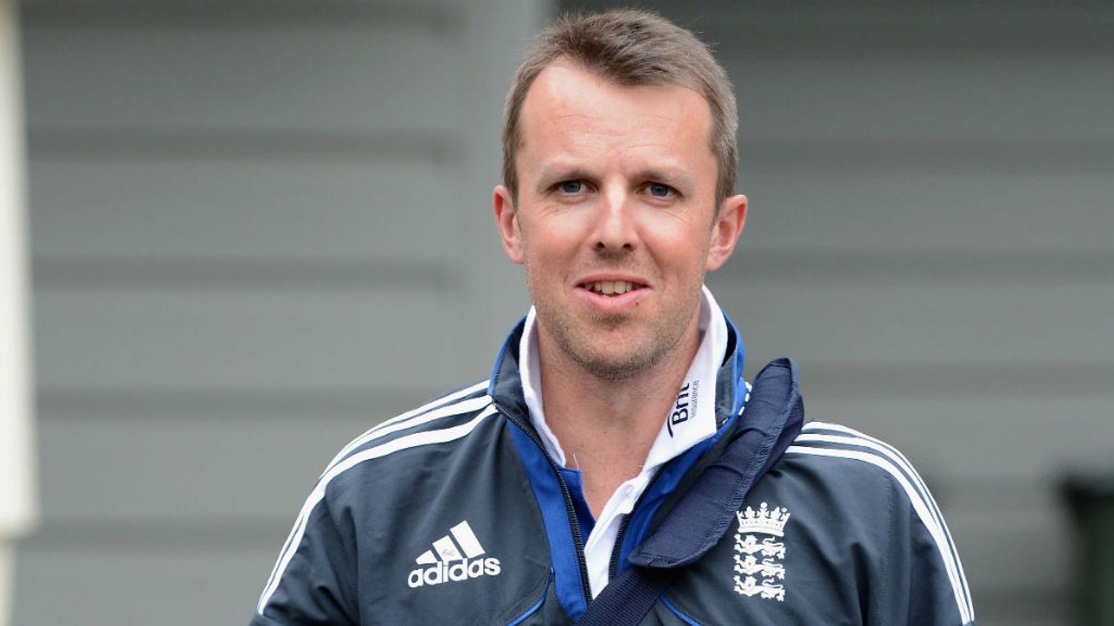 Graeme Swann on course to return in summer after successful elbow ...
