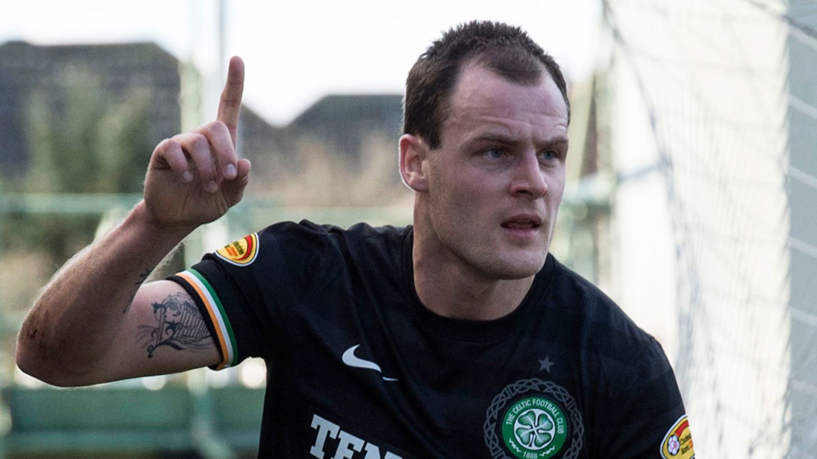 Celtic striker Anthony Stokes hopes to sign a new contract | Football ...