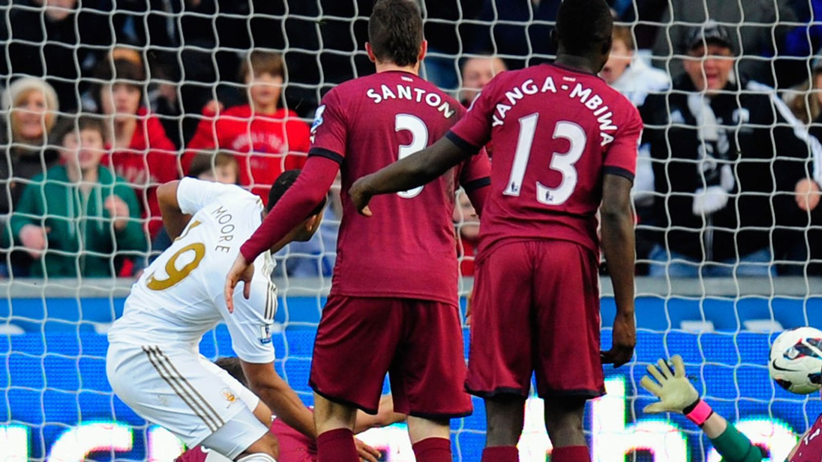A late goal by Luke Moore was enough for Swansea to beat Newcastle 1-0 ...