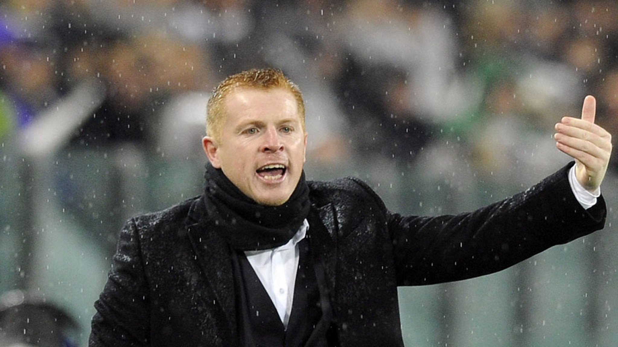 Neil Lennon wants Celtic fans to take up generous ticket offer and ...