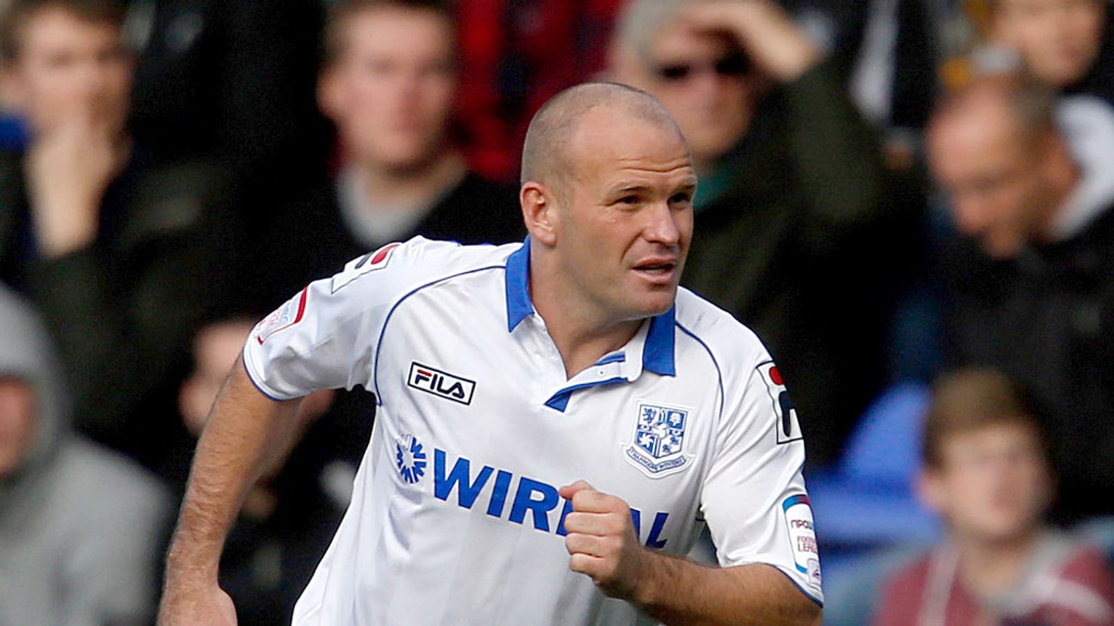 Robinson stays with Rovers | Football News | Sky Sports