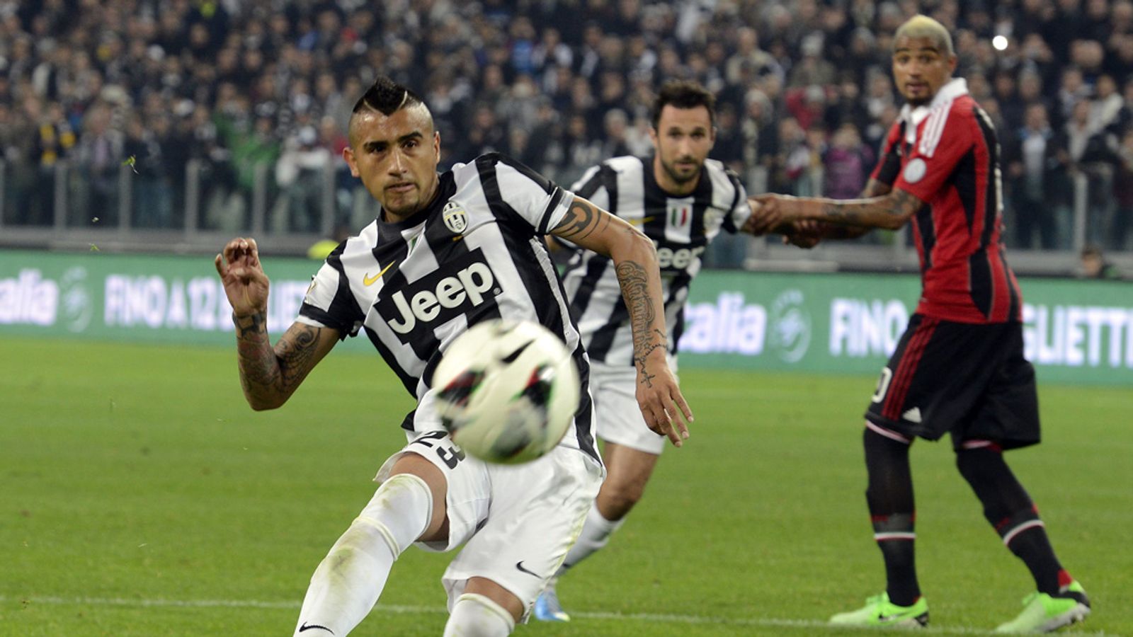 Arturo Vidal dismisses reports he will leave Juventus in the summer ...