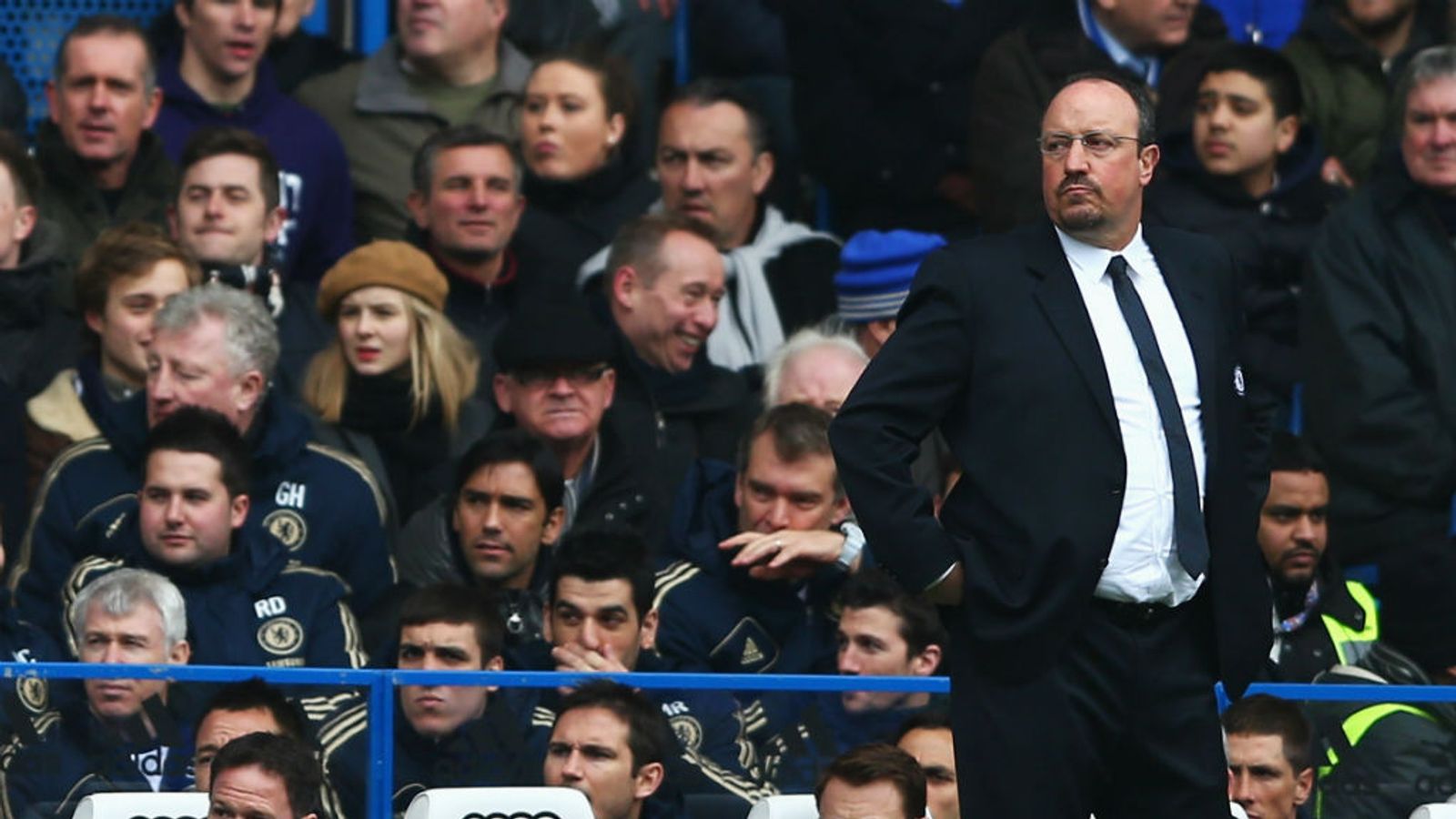 Premier League Chelsea Boss Rafa Benitez Aims Dig At Critics With
