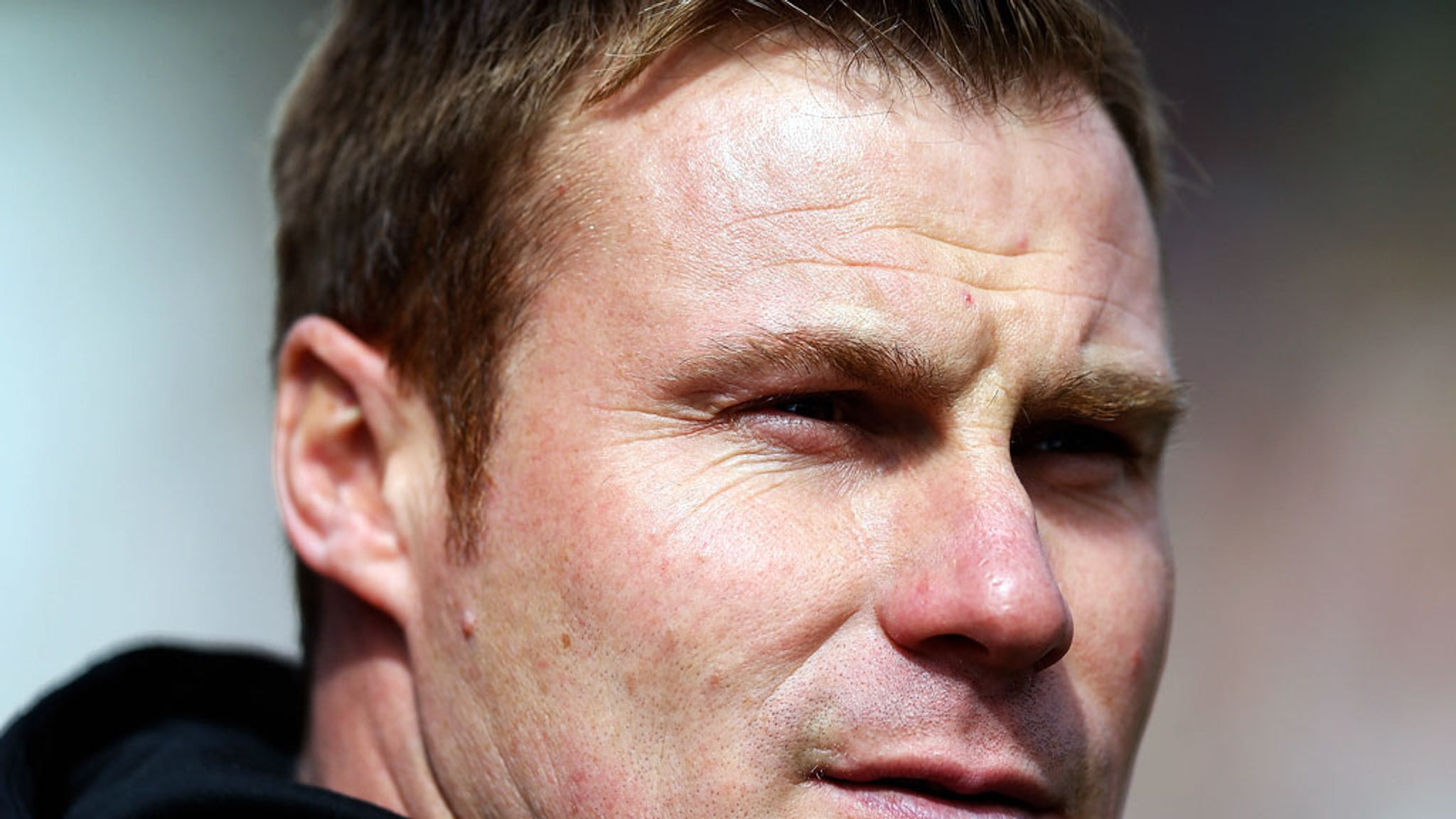 Barnsley complete signing of Dale Jennings | Football News | Sky Sports