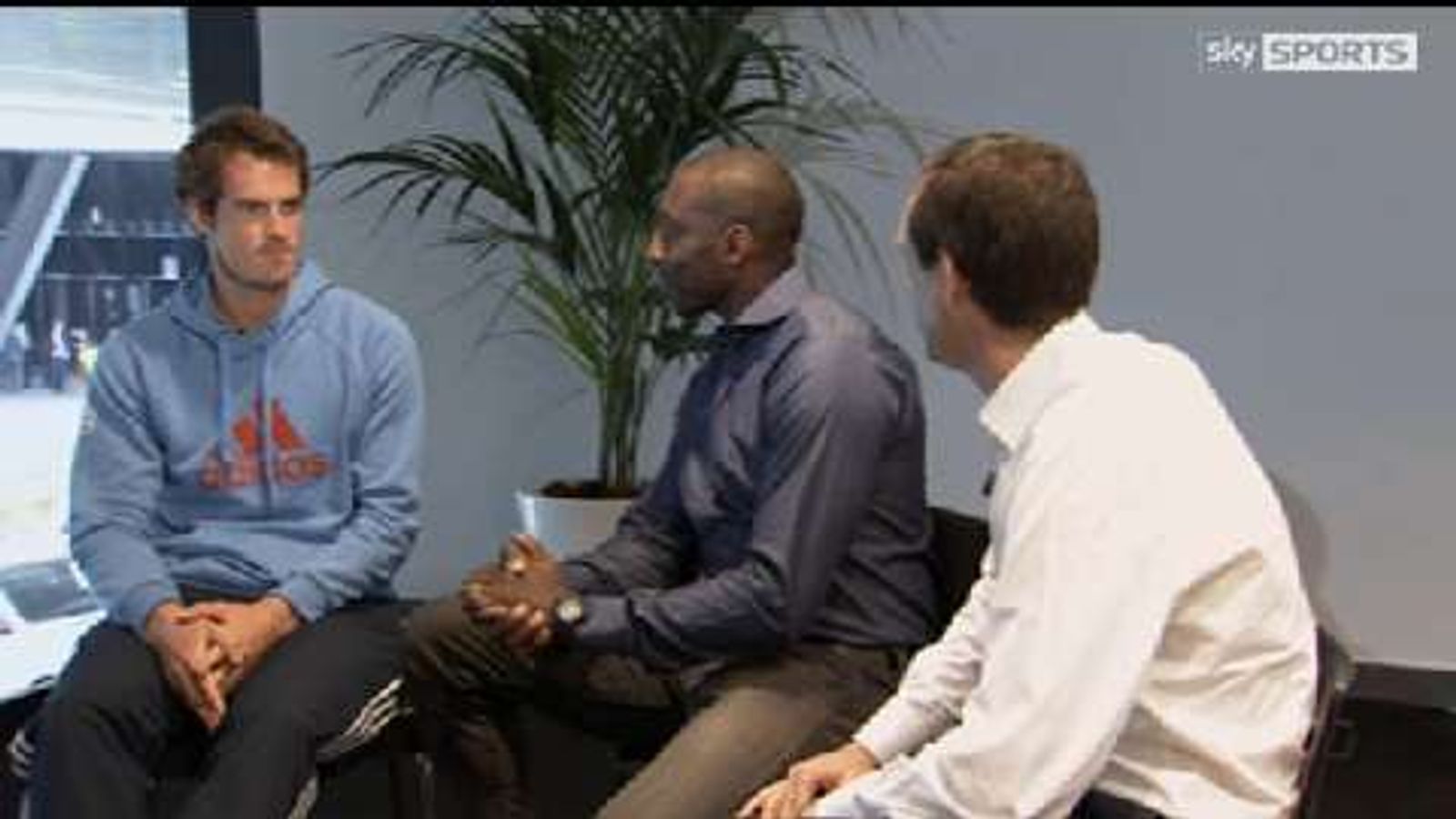 Murray catches up with the team | Sky Sports