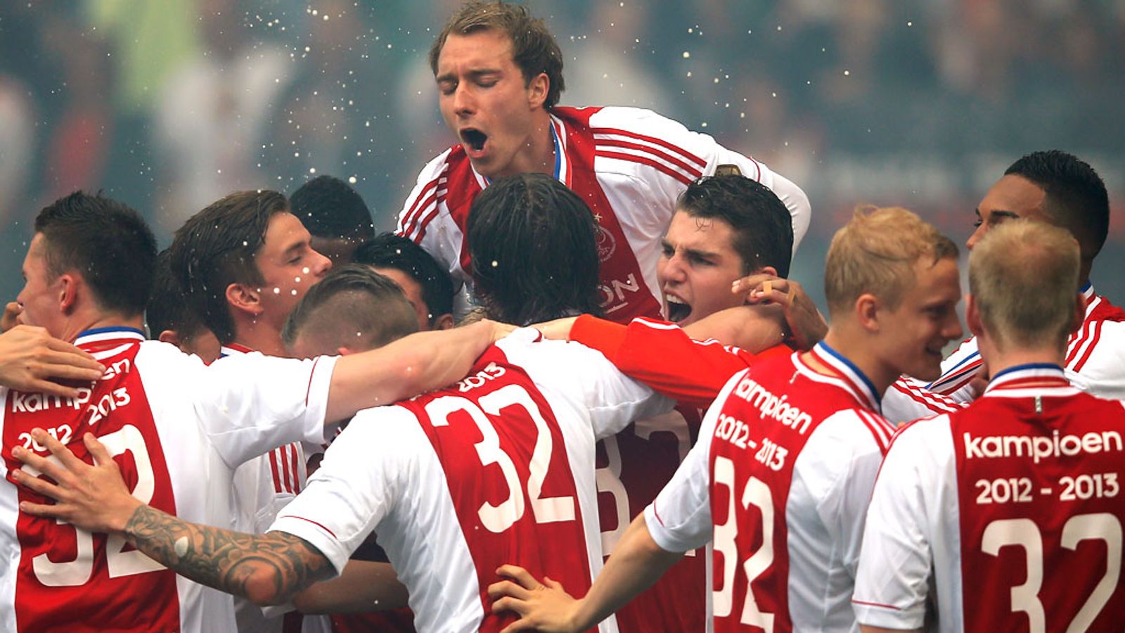 Transfer news: Ajax seal signing of striker Sam Hendriks from De ...