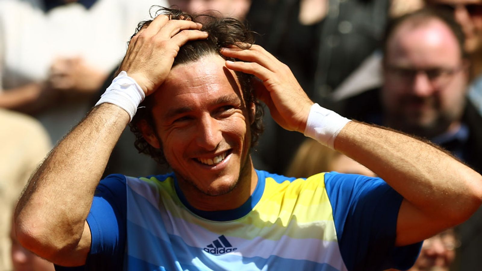 Juan Monaco gives Roger Federer cause for concern ahead of French Open ...