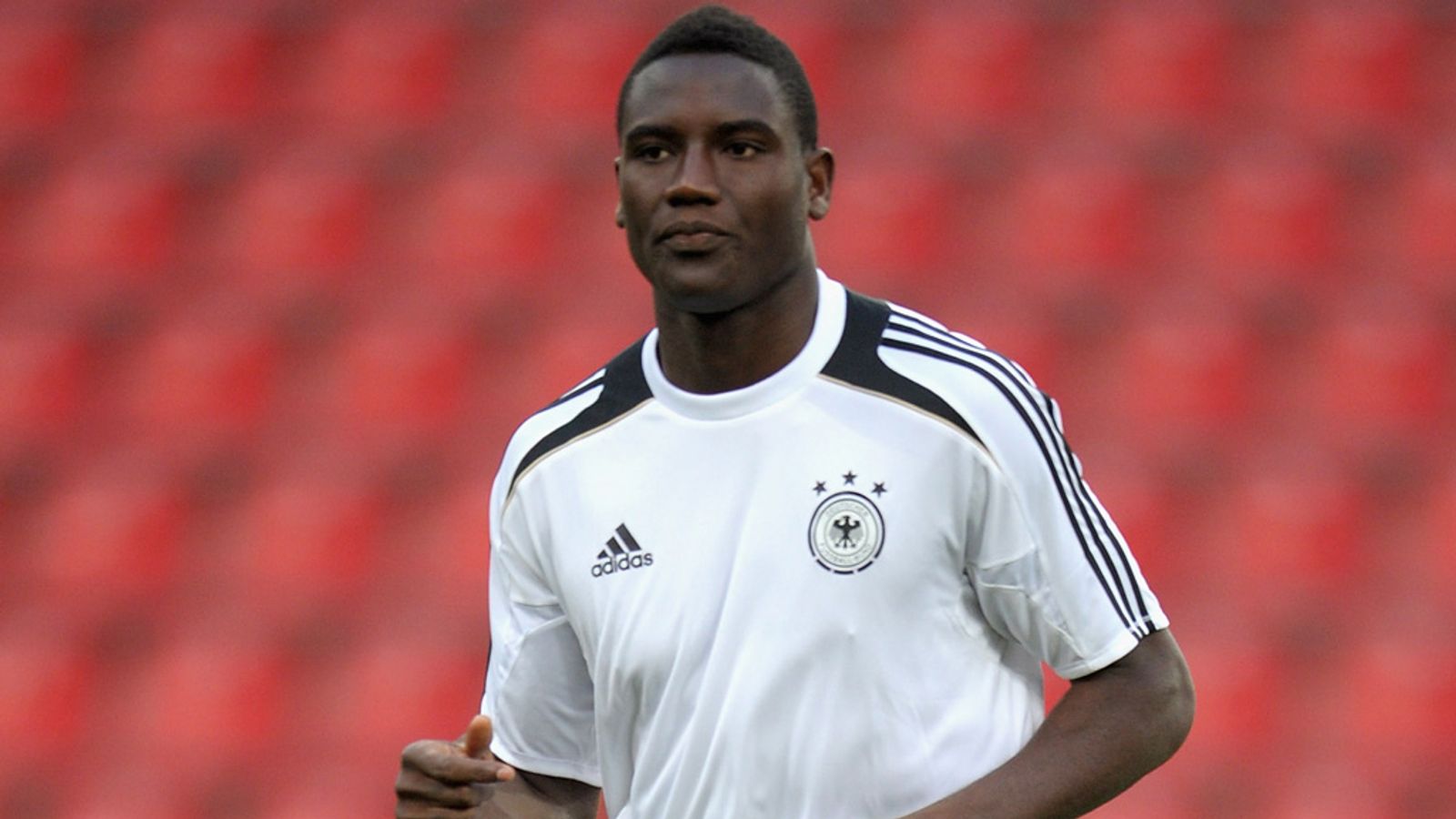 Peniel Mlapa has been ruled out of the rest of the European Under-21 ...