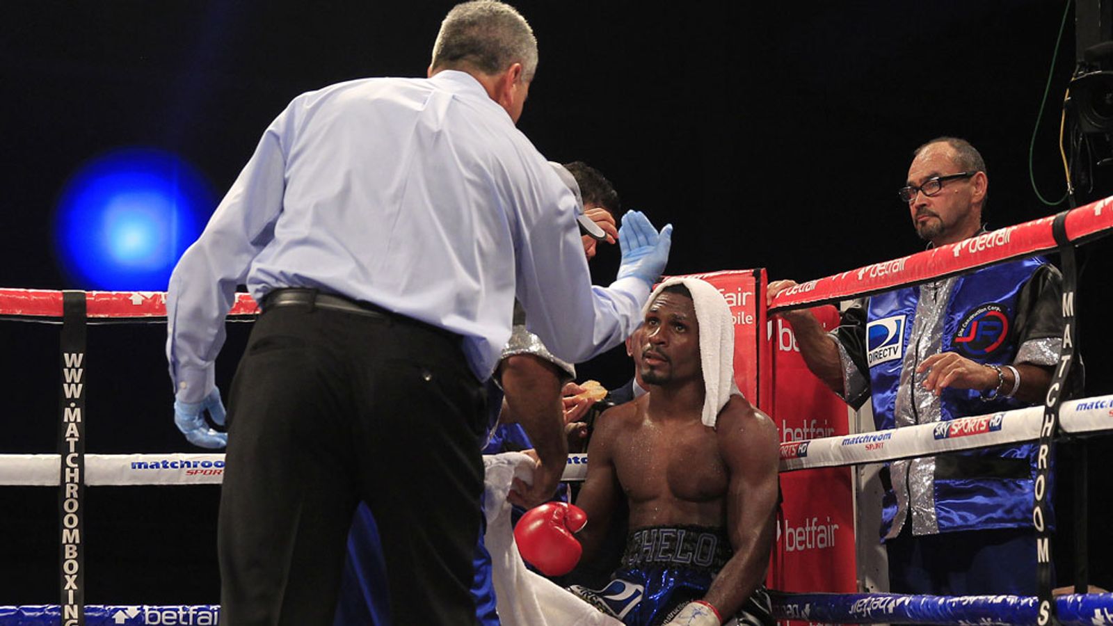 Ricky Burns defended his WBO lightweight title when Jose Gonzalez quit ...