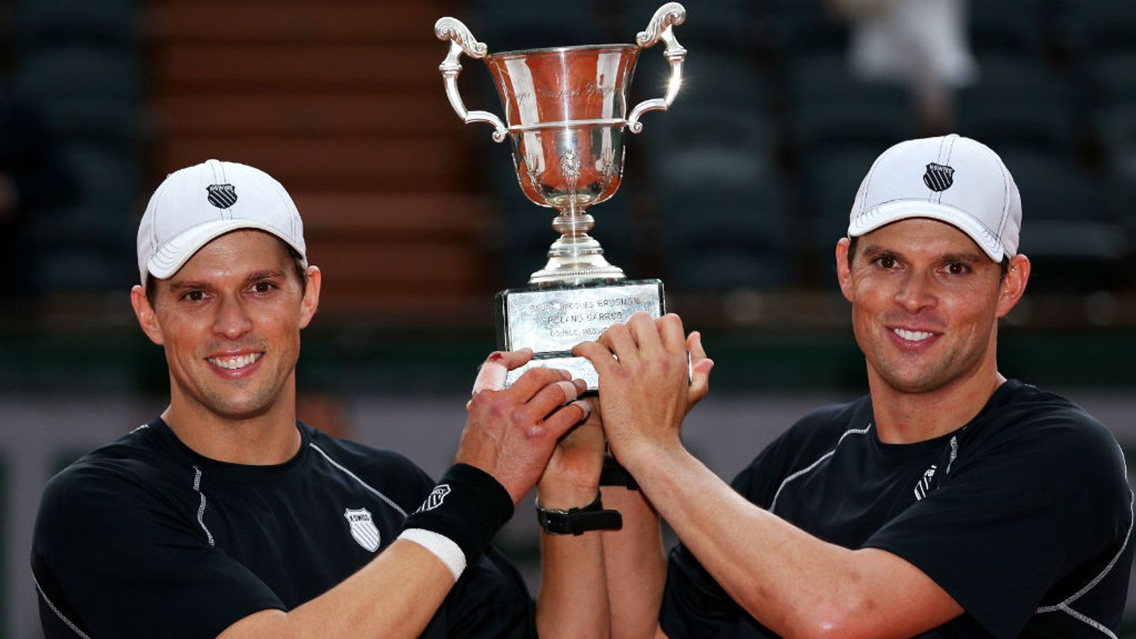 French Open: Bob and Mike Bryan win 14th Grand Slam men's doubles title ...
