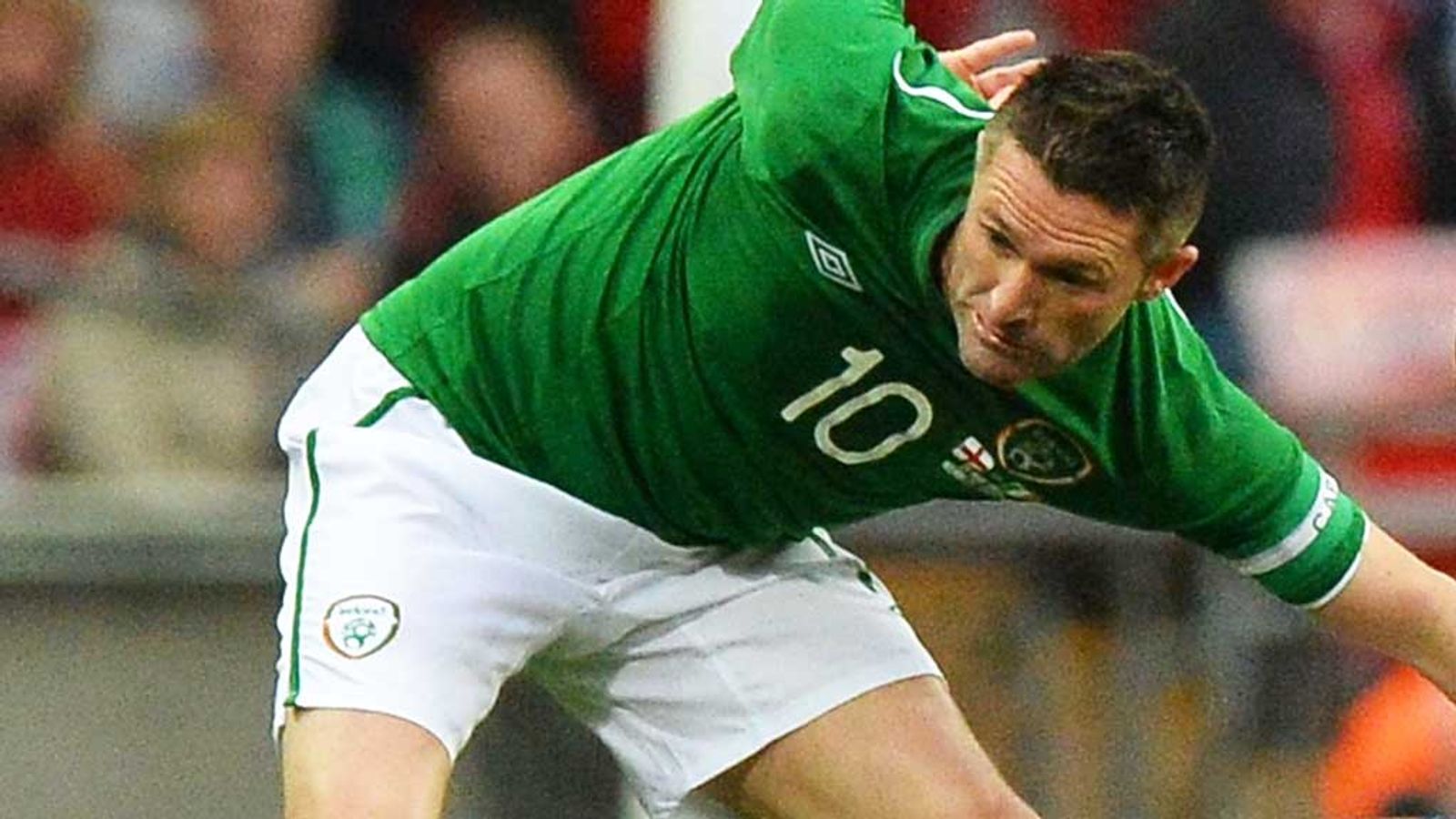 Robbie Keane earns praise for his achievements with Ireland | Football ...
