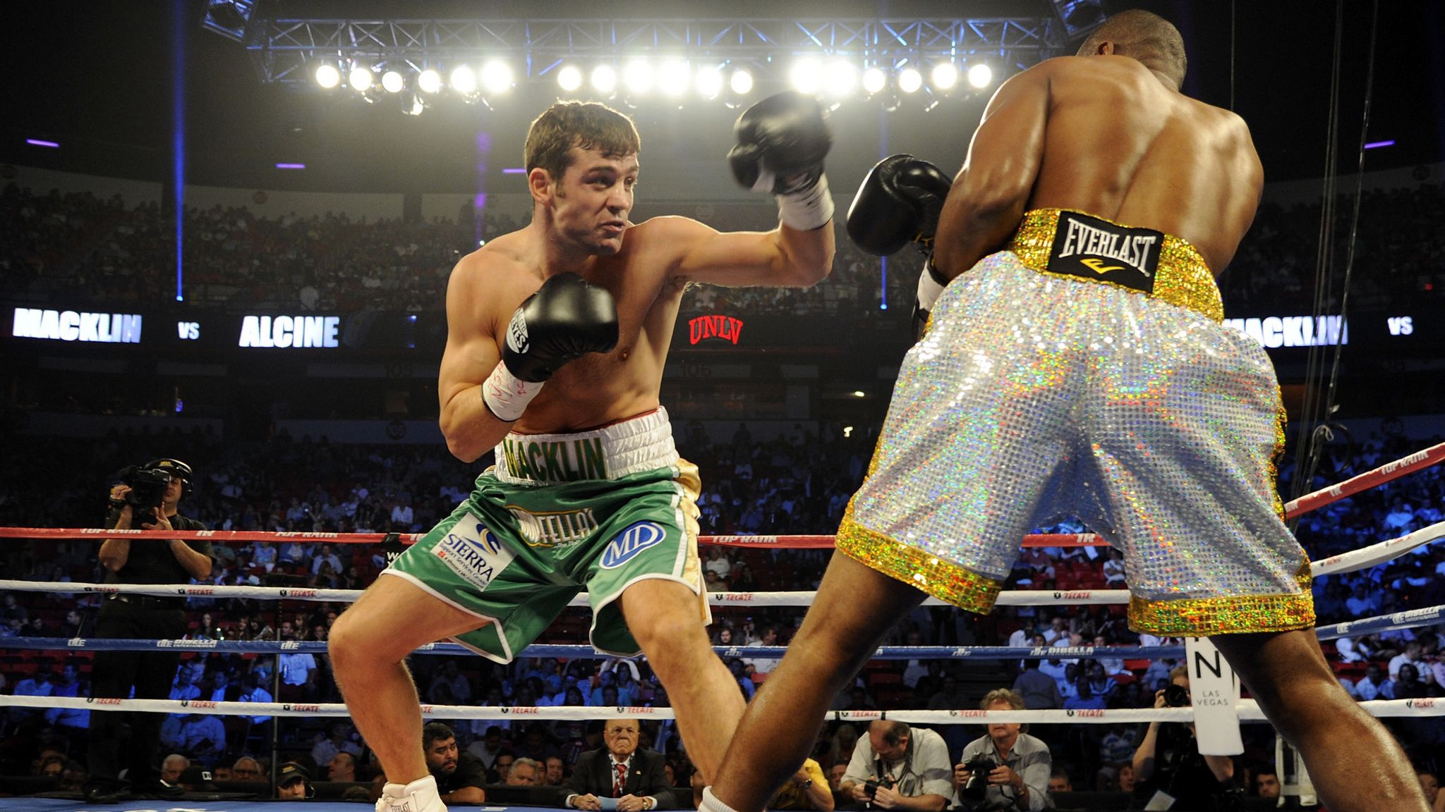 Anthony Joshua, Ricky Burns and co have big fights this weekend, live ...