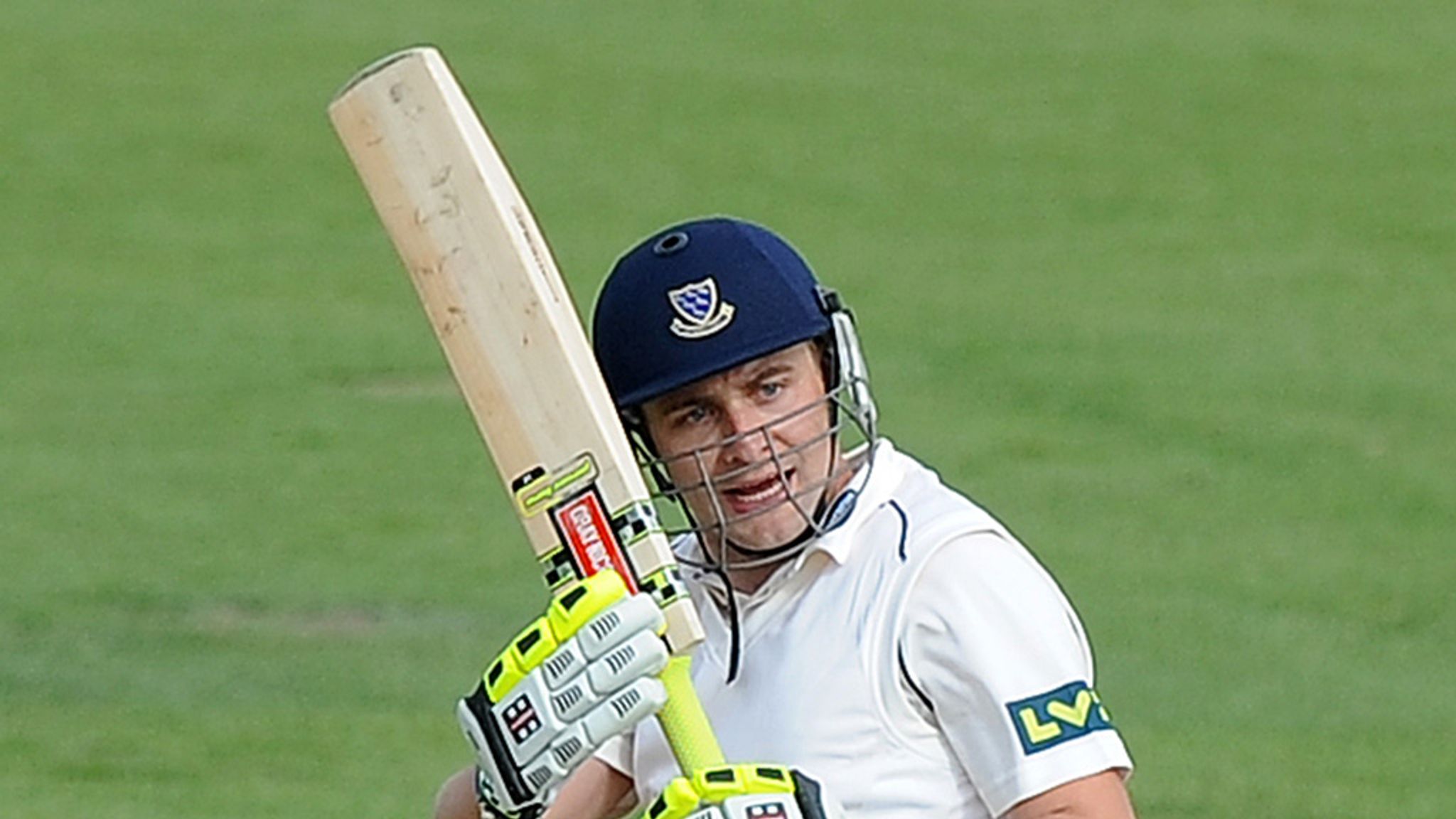 LV= County Championship: Luke Wright keeps Sussex in the fight ...