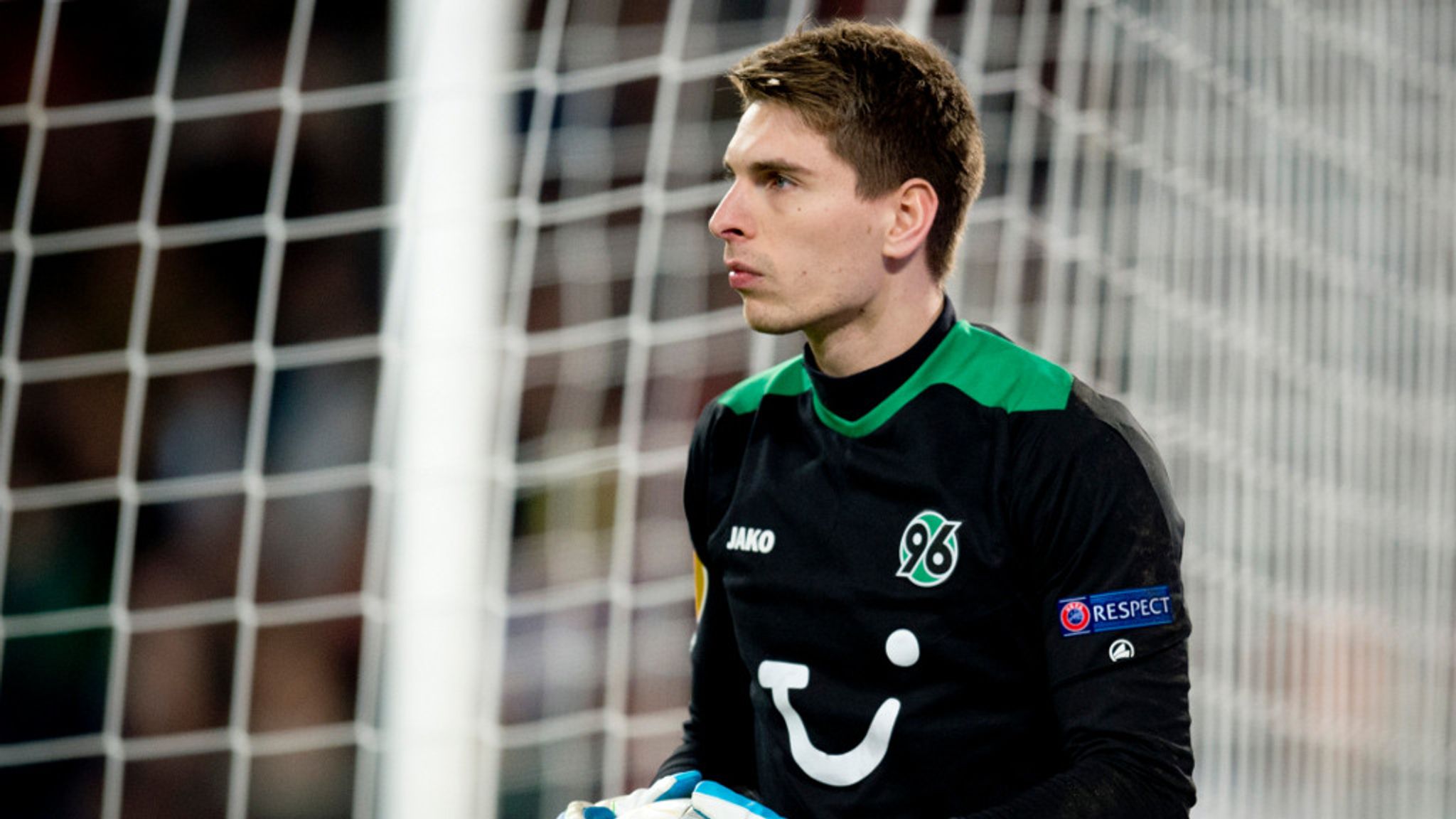 Bundesliga: Hannover fear losing keeper Ron-Robert Zieler at the end of ...