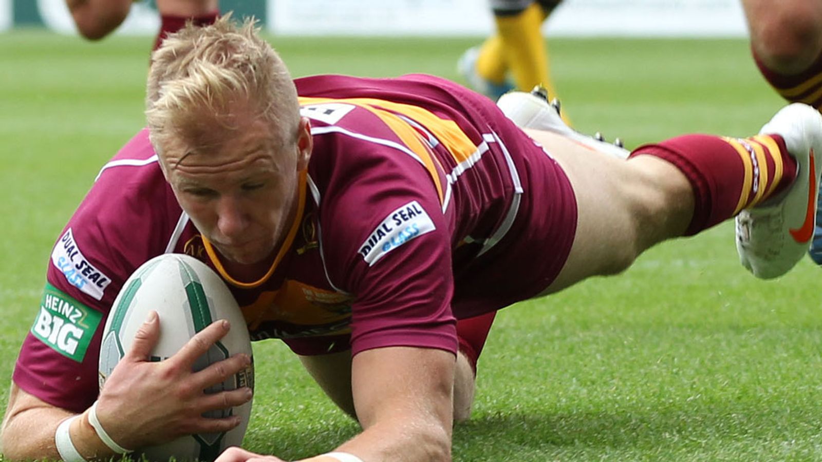 Huddersfield 48 - 32 Castleford - Match Report & Highlights