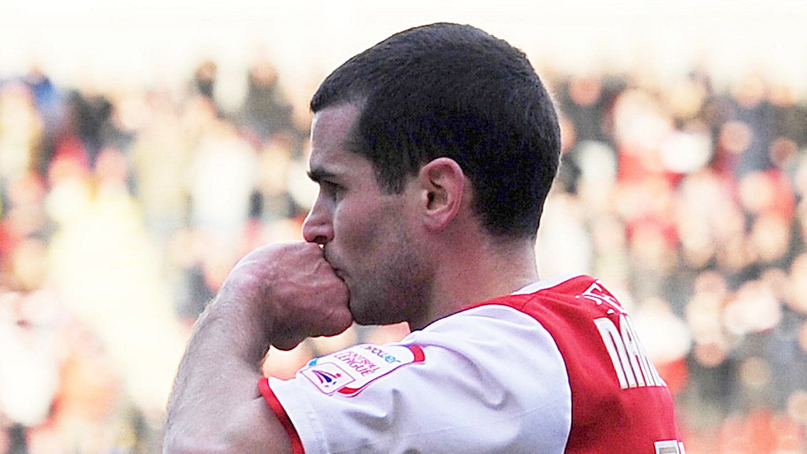 Nardiello leaves Pools shaken | Football News | Sky Sports