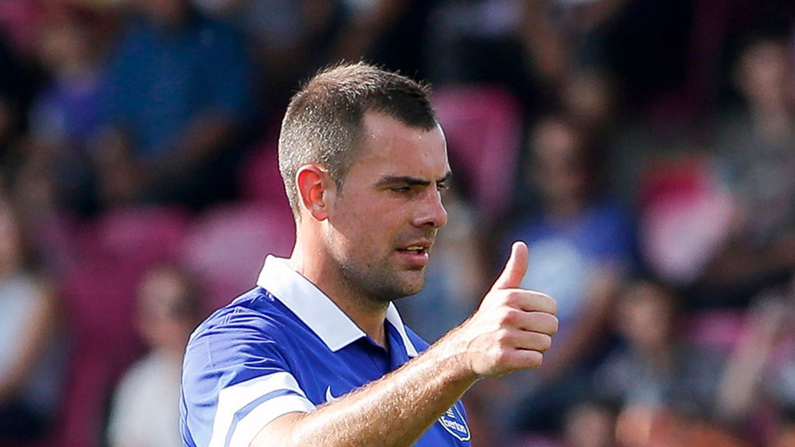 Darron Gibson an injury doubt for Everton's game against Norwich ...