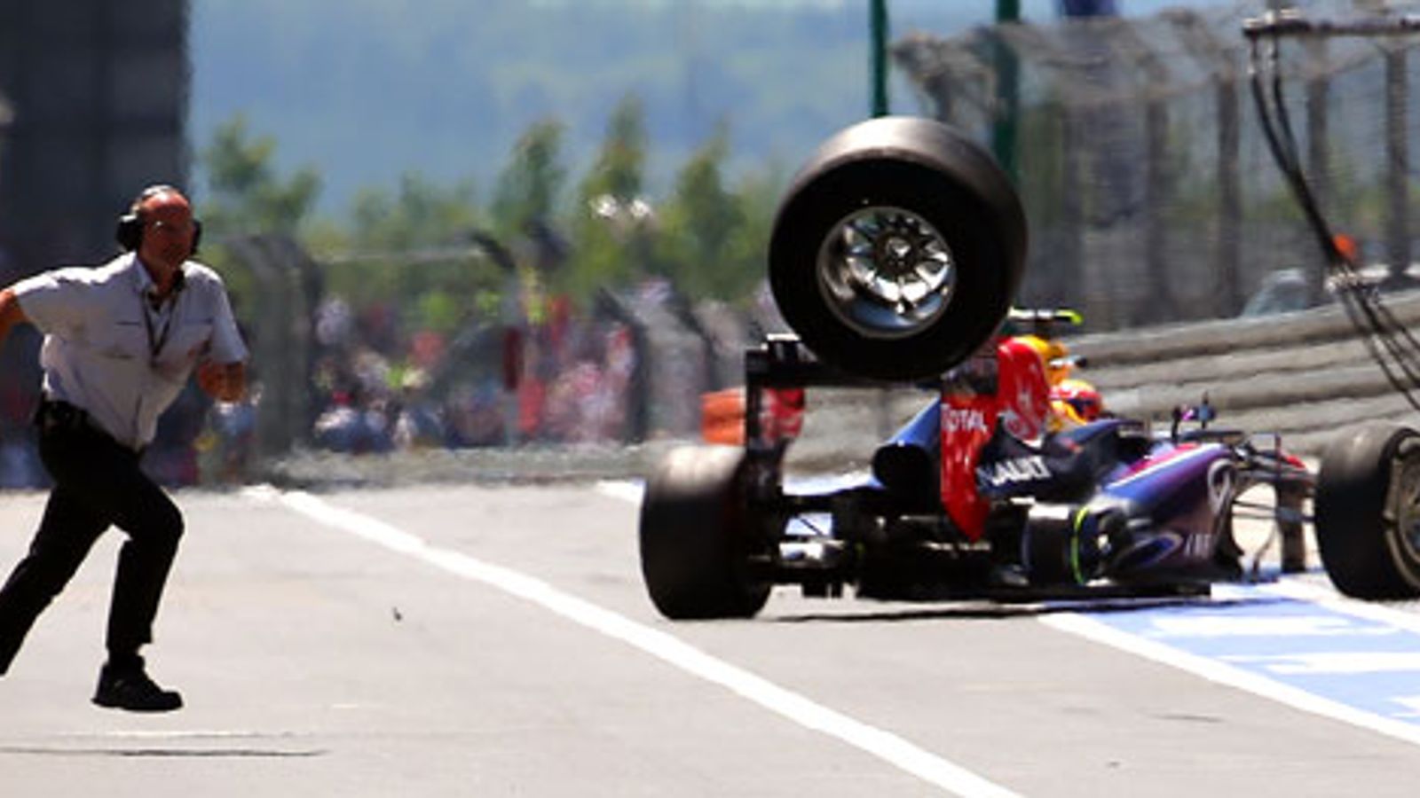 Teams to be handed ten-place grid penalty if car released without ...