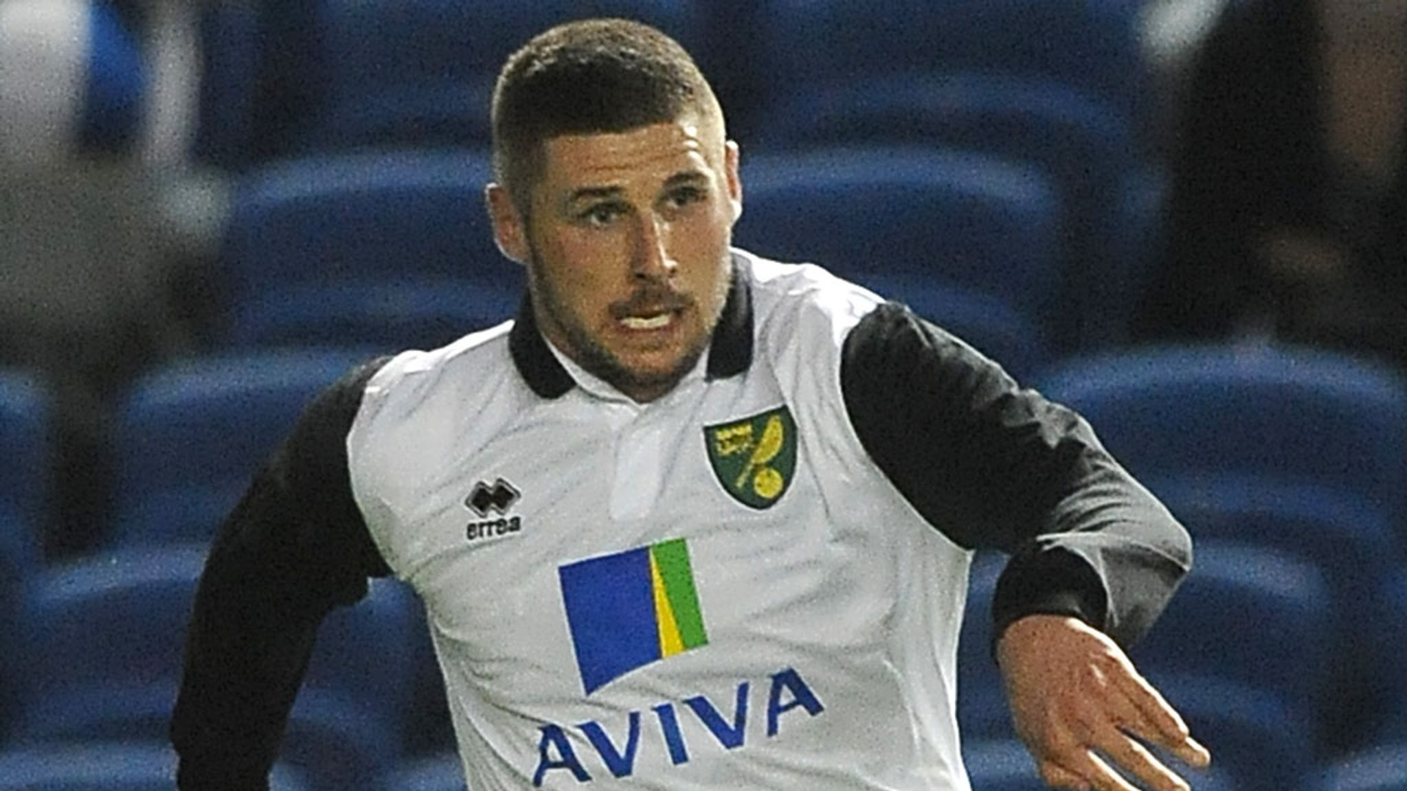 Gary Hooper netted a brace as Norwich drew with Braga 2-2 at the AXA ...