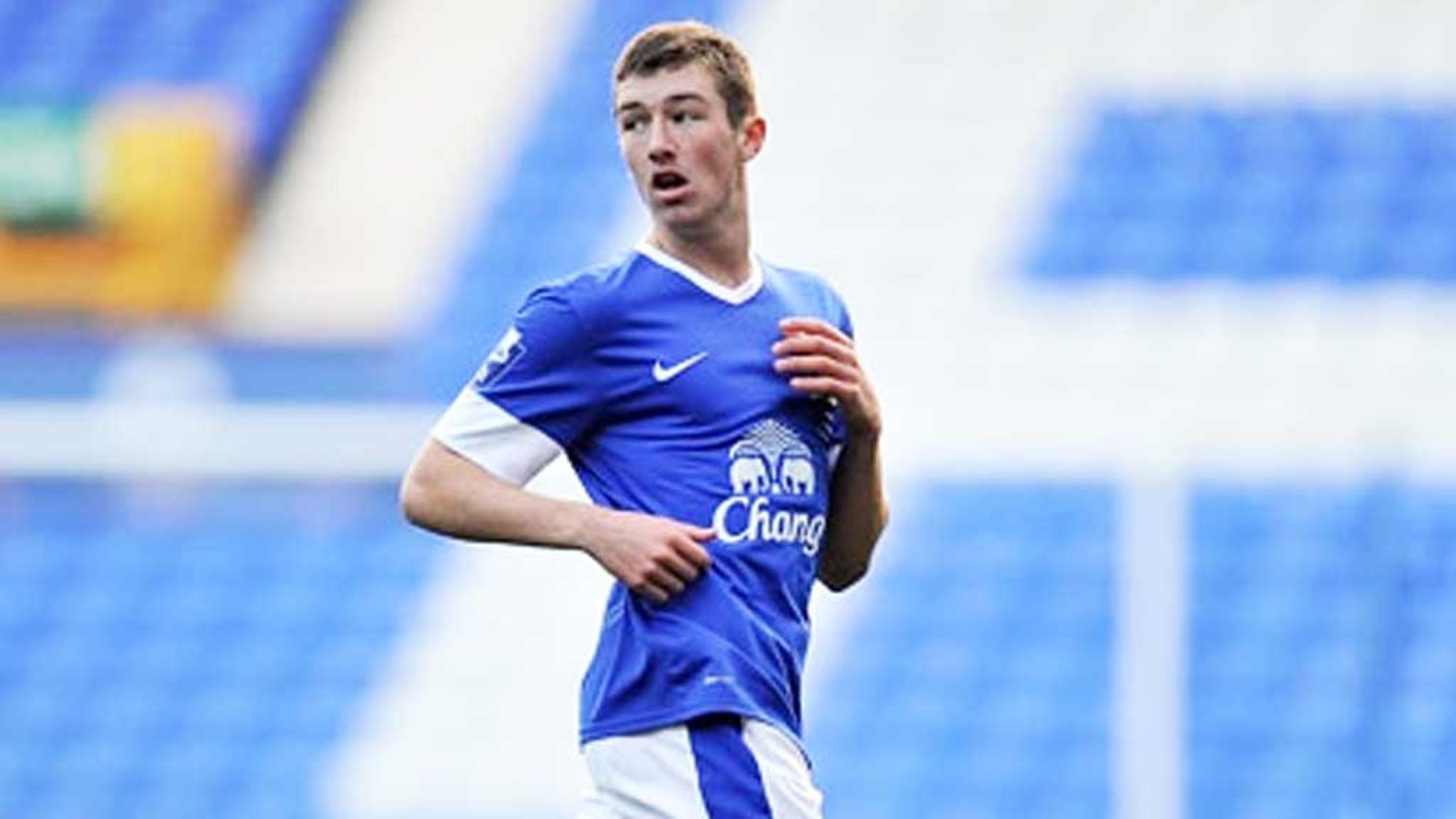 Premier League: Everton hand teenage striker Chris Long first ...