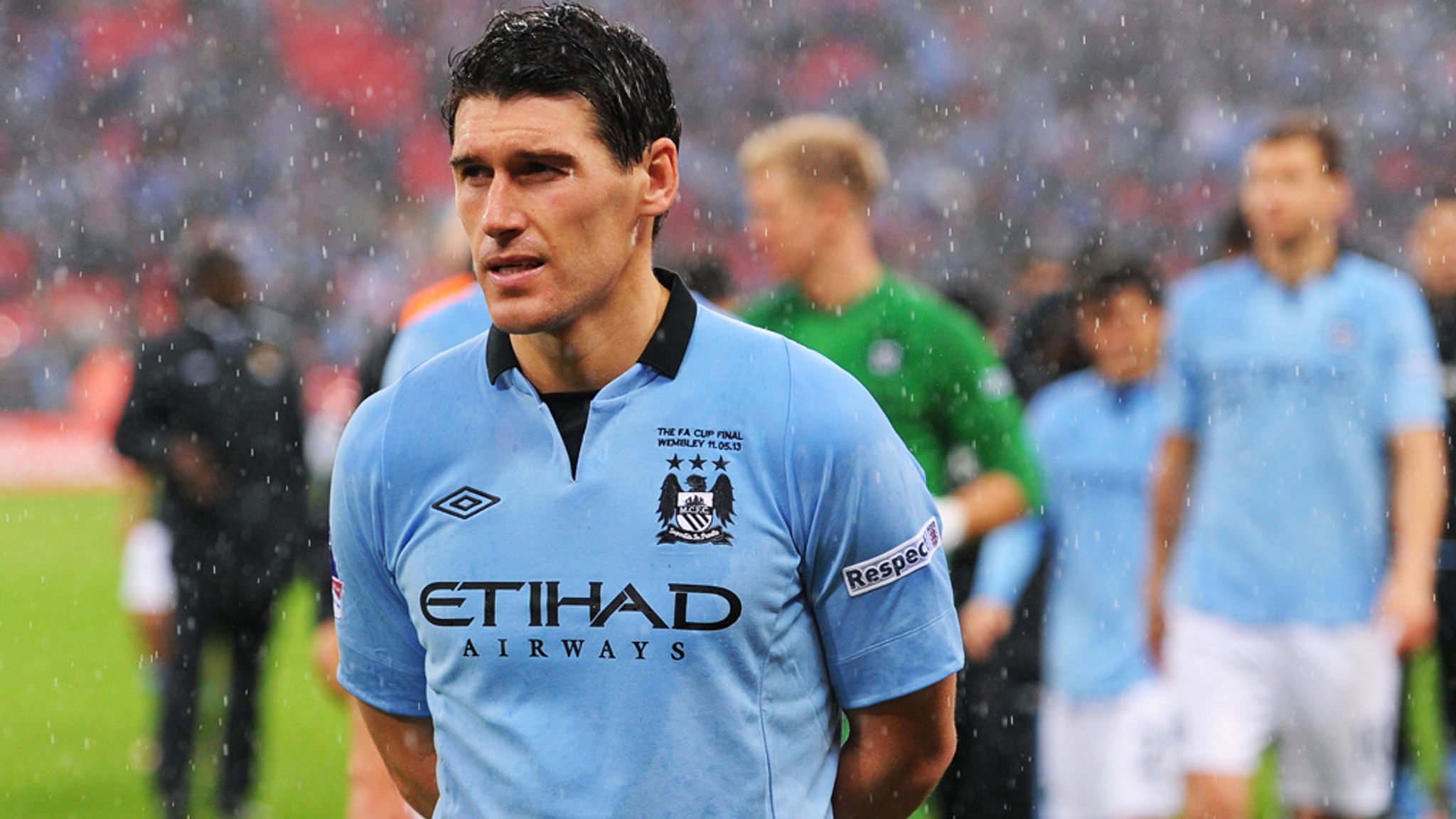 Manchester City midfielder Gareth Barry delighted with Everton loan ...