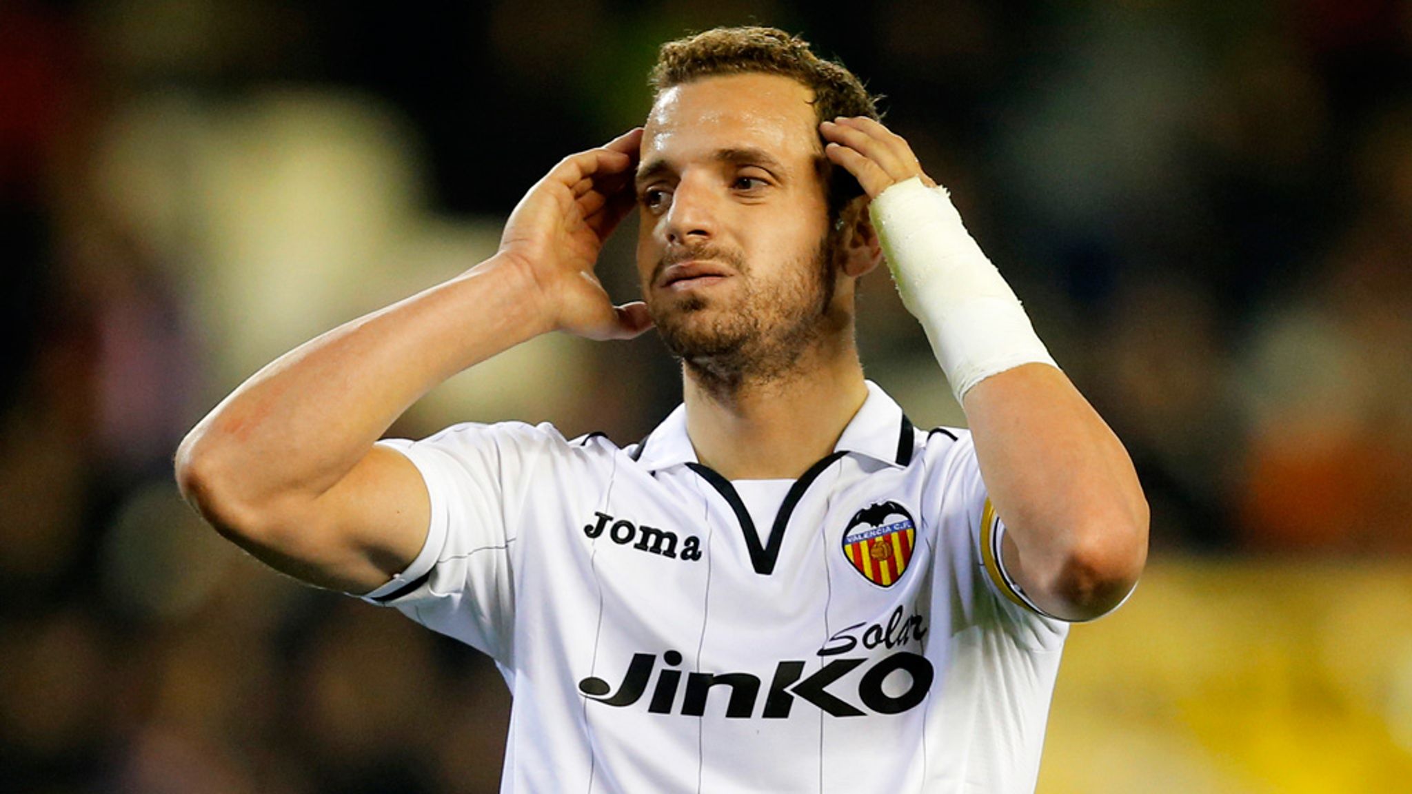 Transfer news: Tottenham still in talks to sign Valencia striker ...